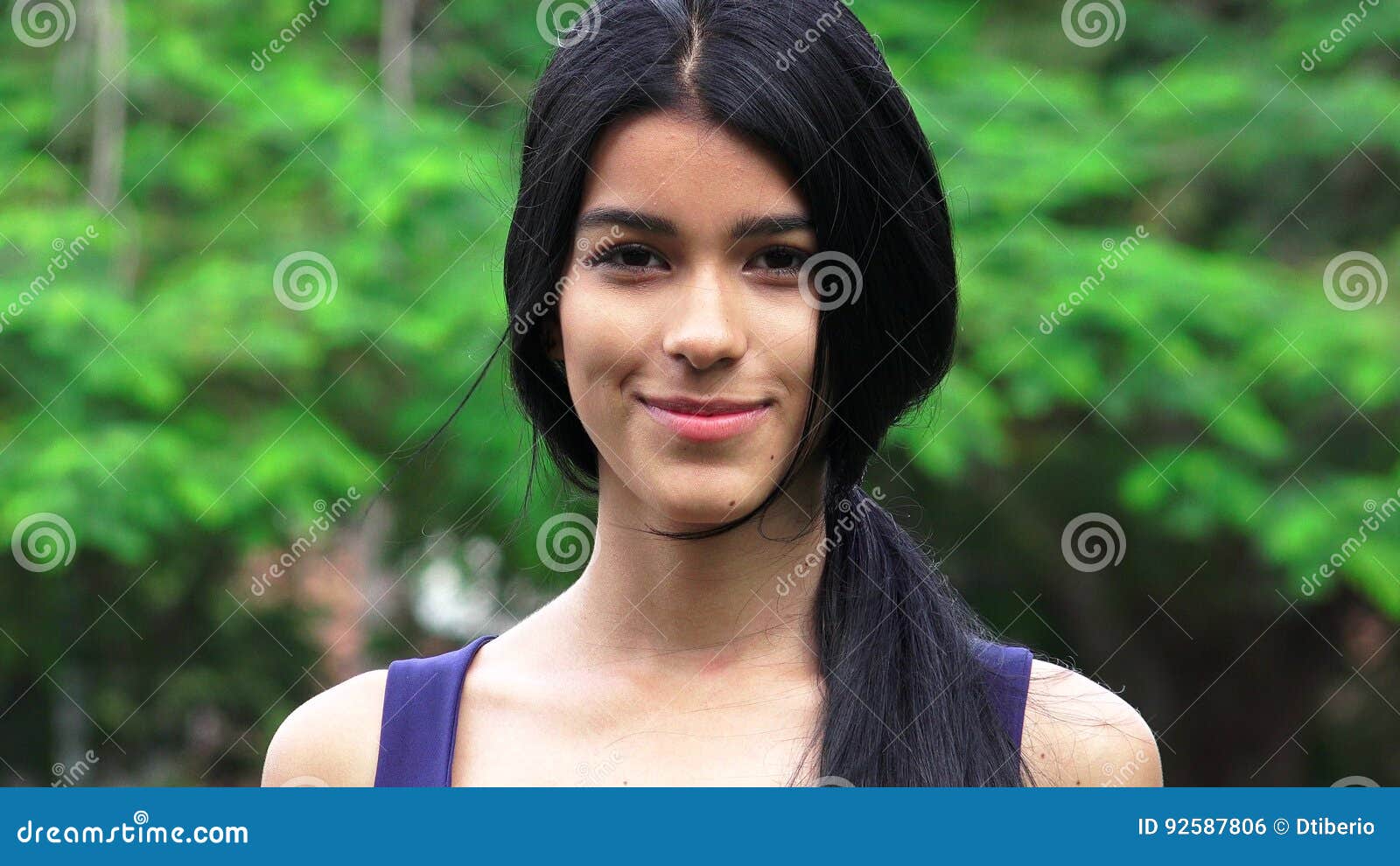 Kolumbianische Frau stockfoto. Bild von jung, amerikanisch - 92587806 Kolumbianische Frau stockfoto. Bild von jung, amerikanisch - 92587806
