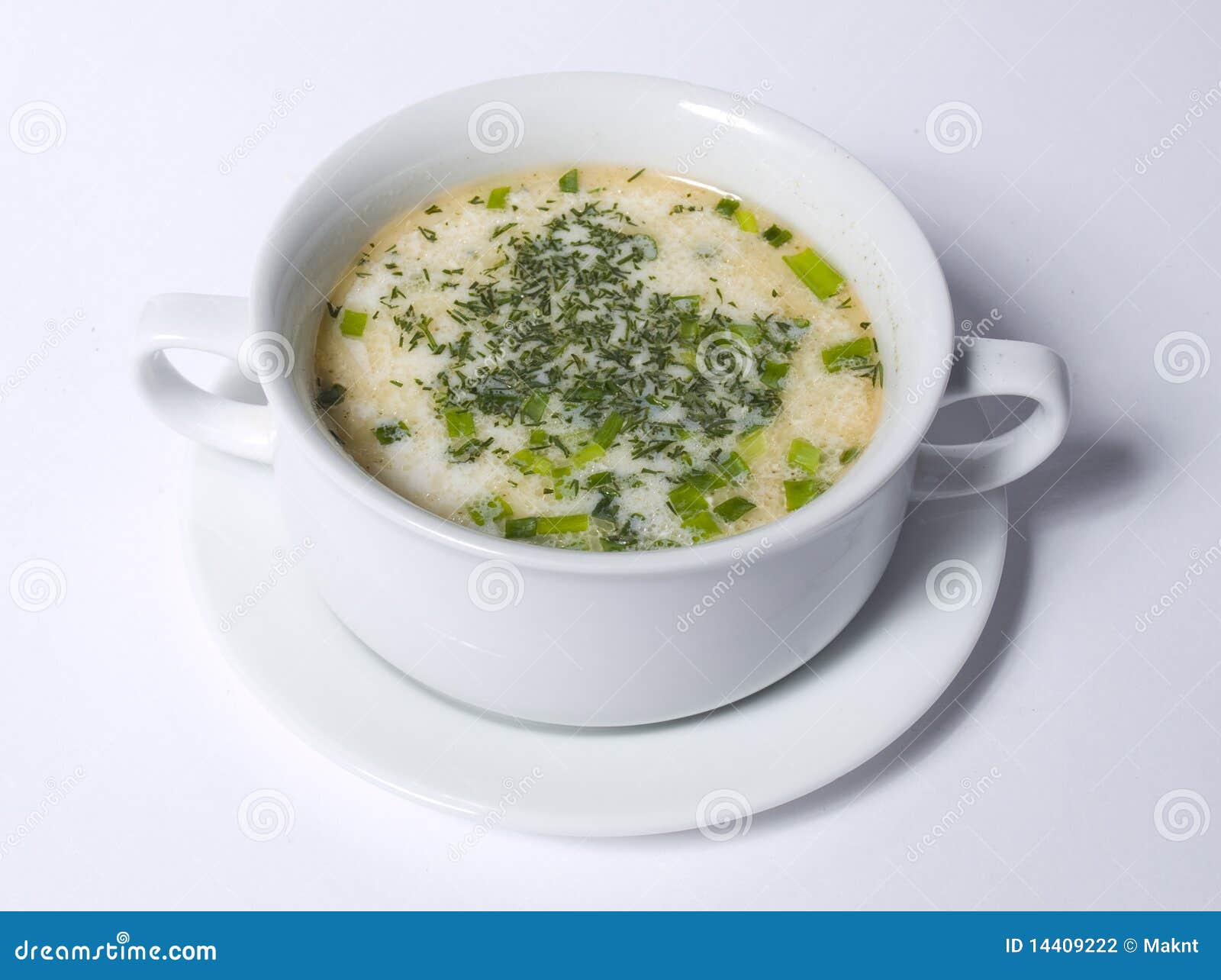 Kom met soep stock foto. Image of plaat, kruid, lepel - 14409222