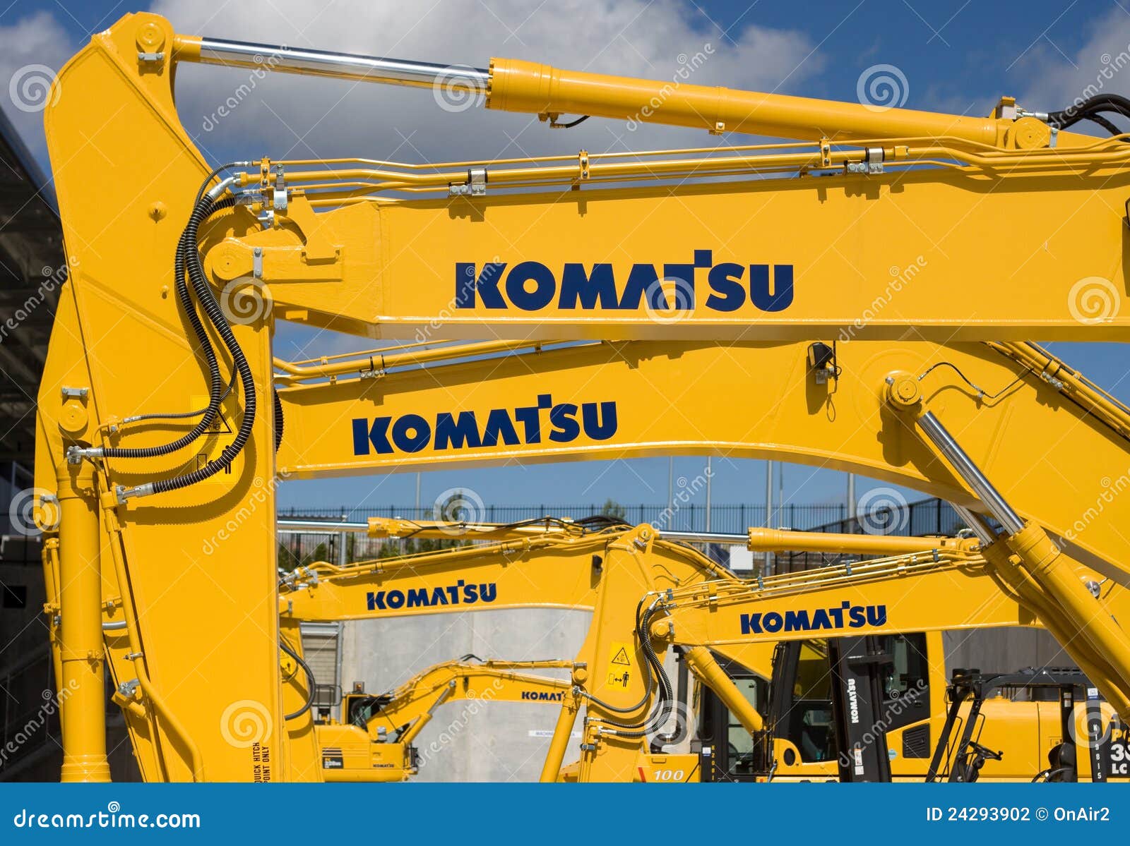 Komatsu editorial photography. Image of yellow, machine - 24293902