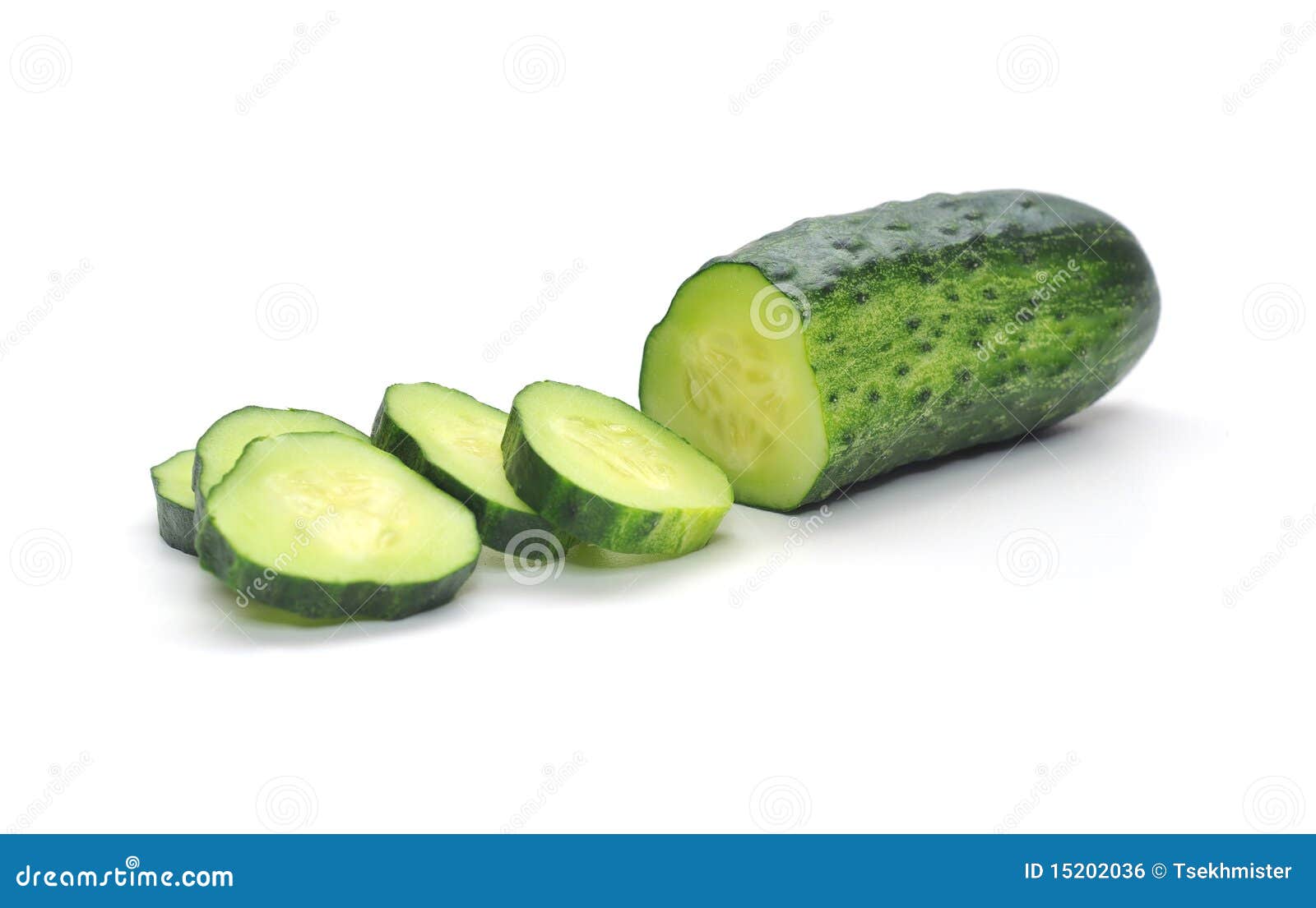 Komkommer stock foto. Image of studio, kleur, snijden - 15202036