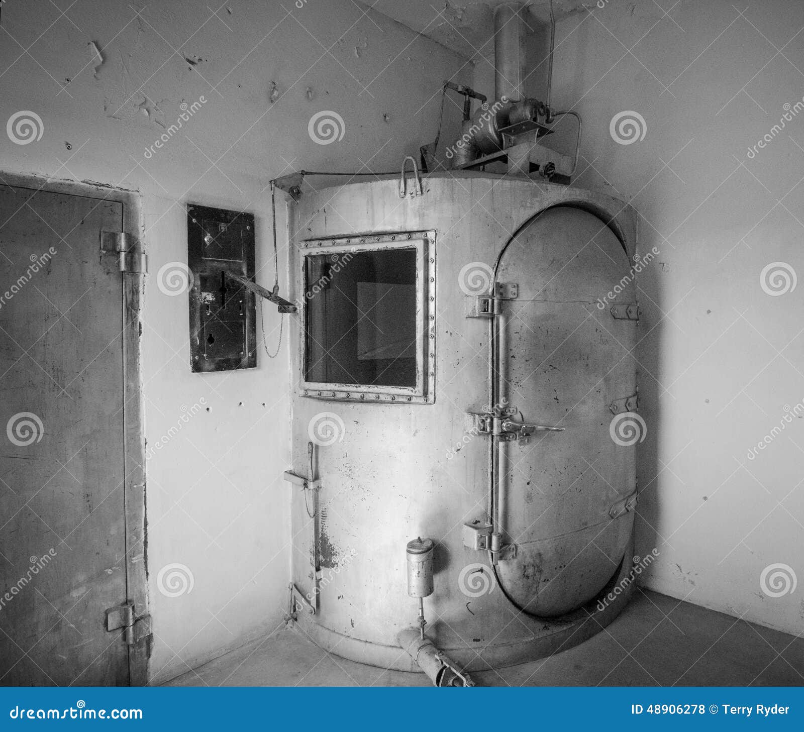 Komora Gazowa, Rawlins, WY zdjęcie stock. Obraz złożonej z sala - 48906278