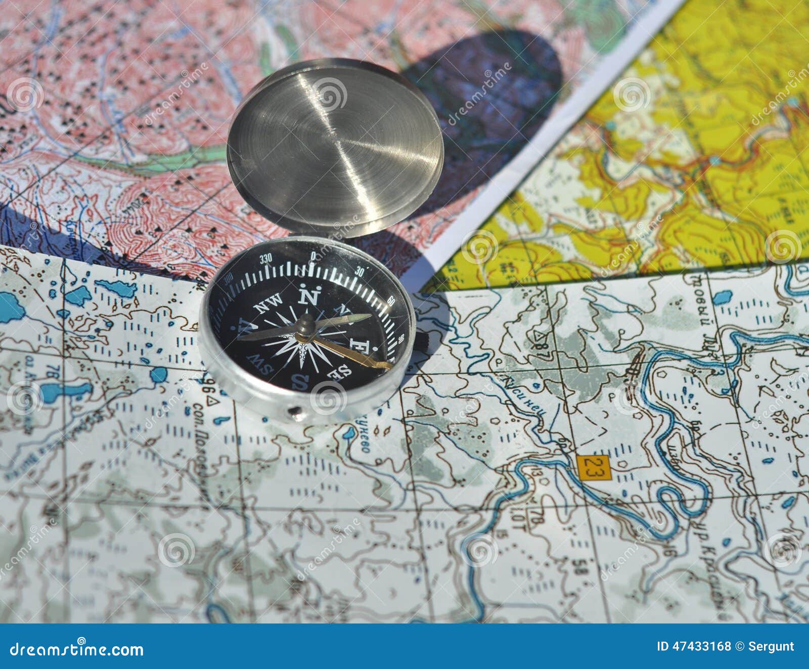 Kompass, Karte stockfoto. Bild von verloren, abstand - 47433168