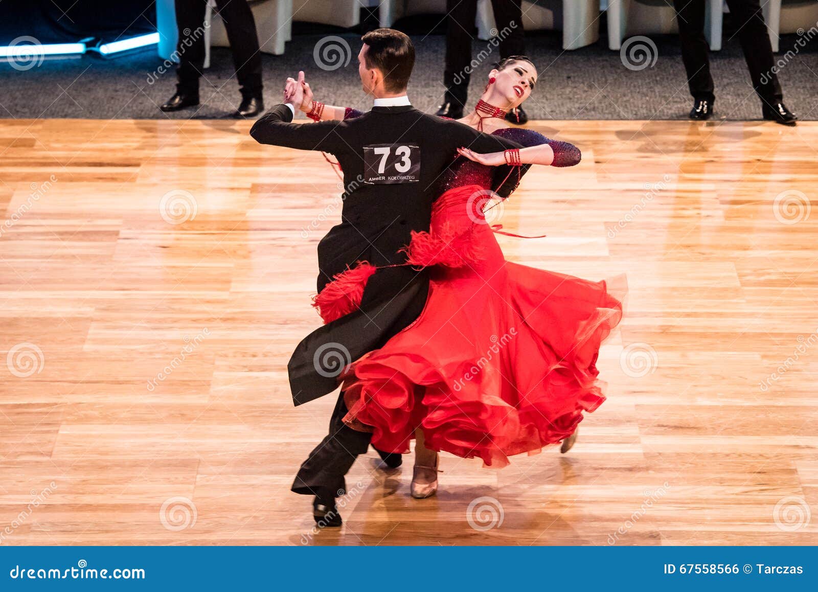 Konkurrenten, Die Langsamen Walzer Oder Tango Tanzen Redaktionelles ...