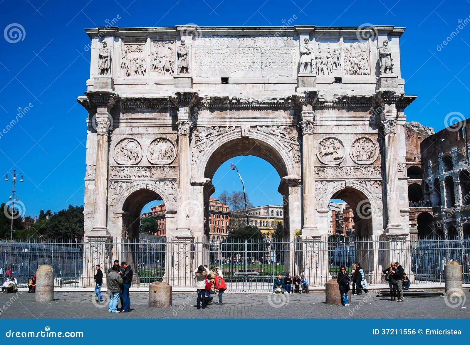 Konstantinsbogen, Rom redaktionelles foto. Bild von kaiser - 37211556