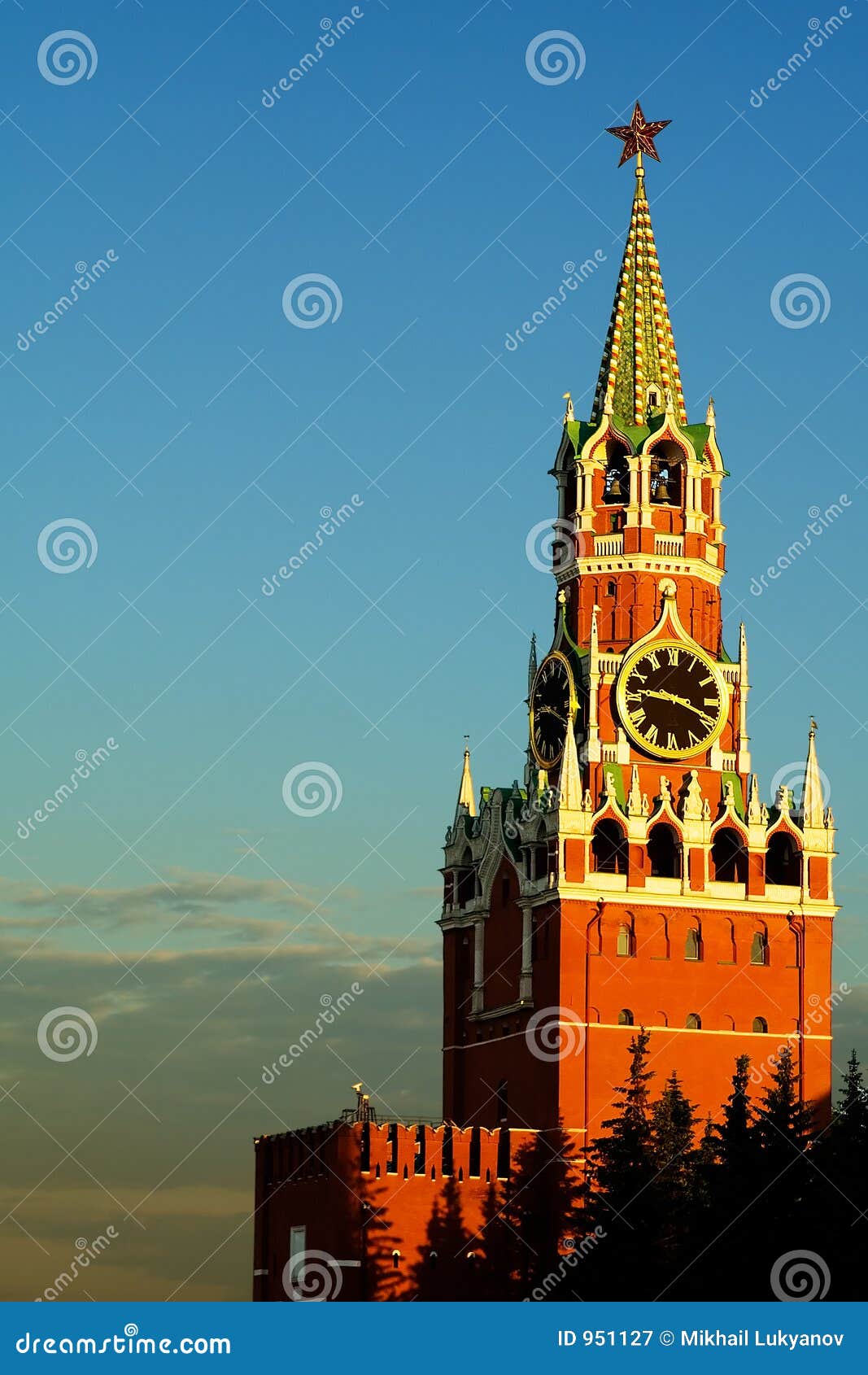 Kontrollturm Des Moskaus Kremlin Stockbild - Bild von rubin, abend: 951127