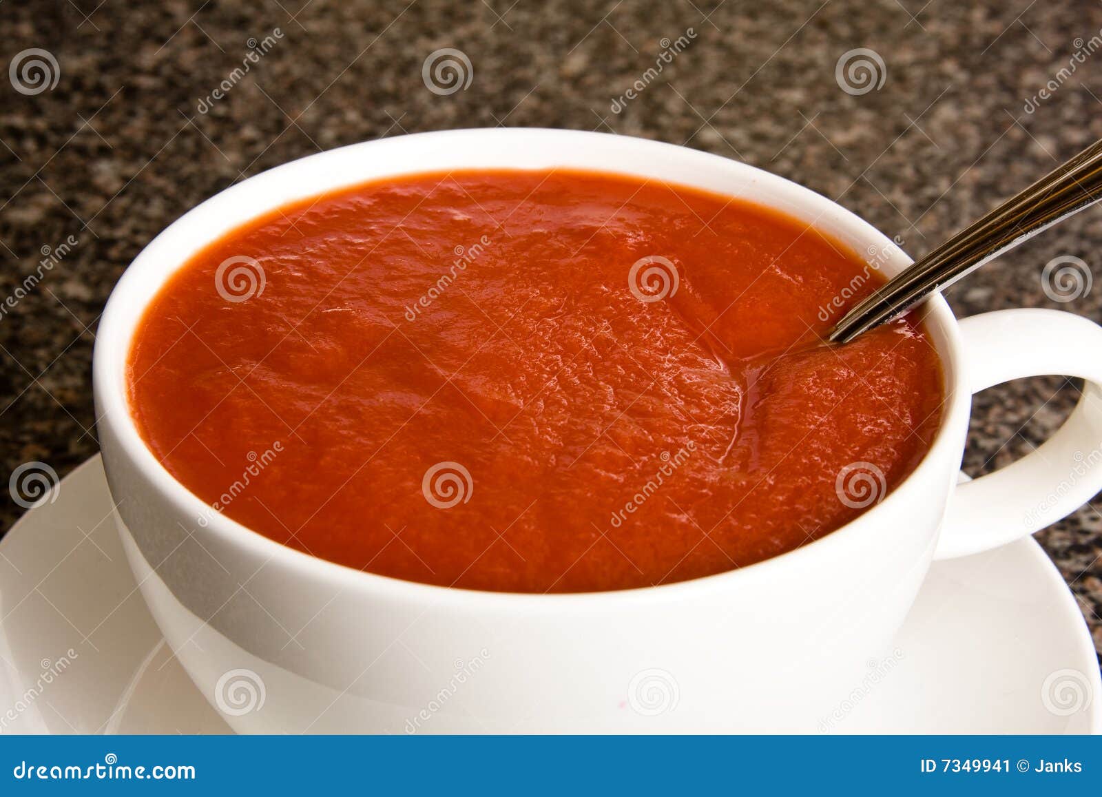 Kop van soep stock afbeelding. Image of bovenkant, voedsel - 7349941