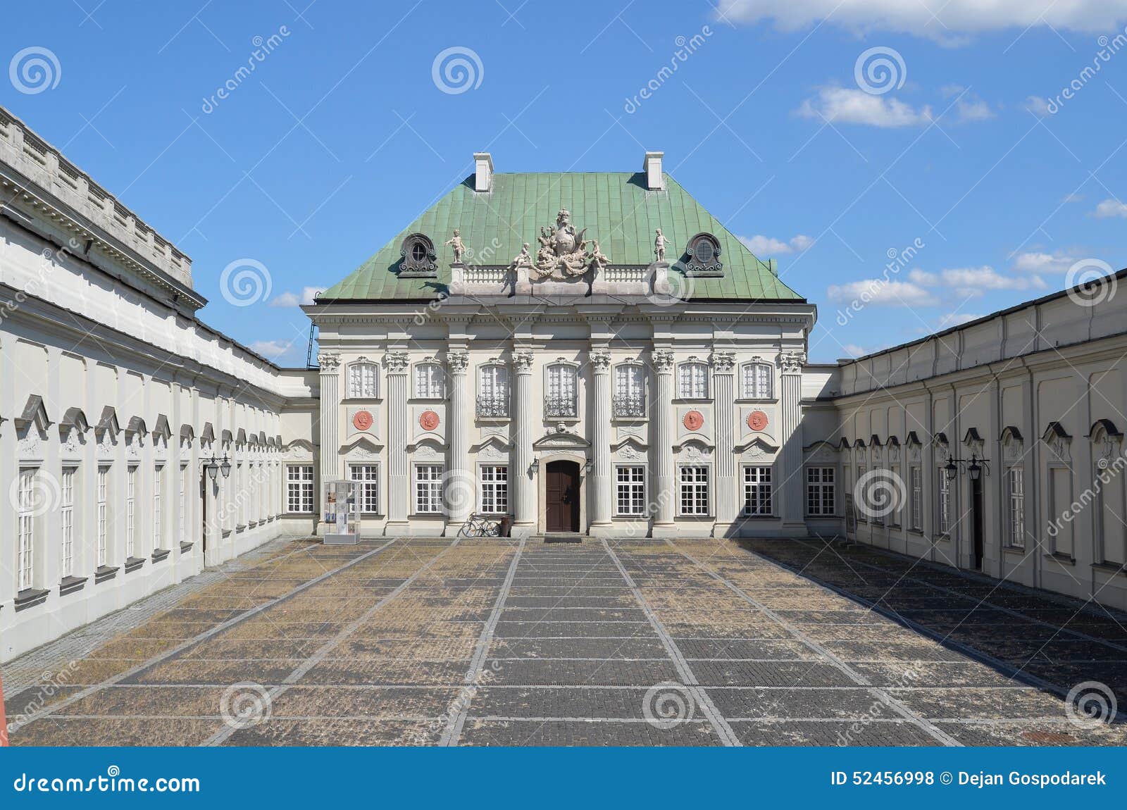 Koper-dak Paleis in Warshau, Polen Stock Foto - Image of bernardo ...