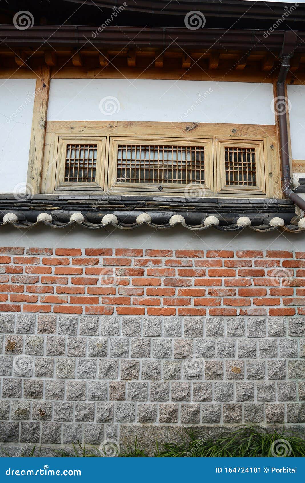 Korea brick wall stock image. Image of tourist, bukchon - 164724181