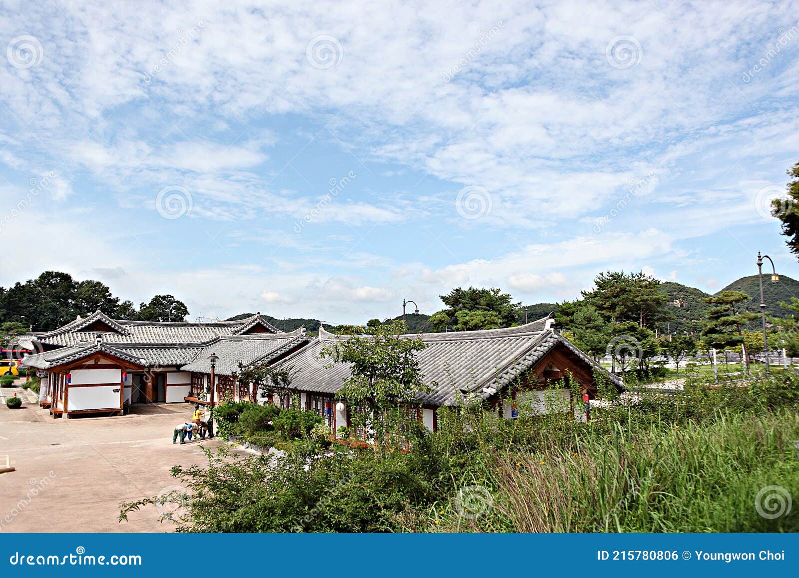 Korea house editorial photo. Image of koreahouse, folklore - 215780806