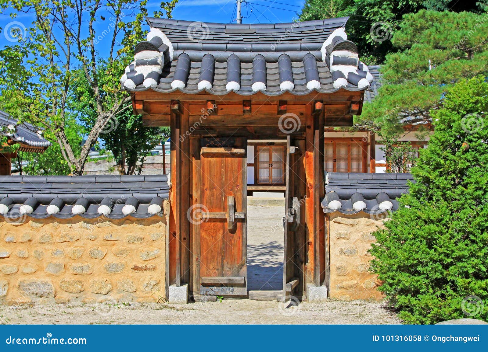 Korea Traditional Folk House Editorial Stock Photo - Image of seoul ...