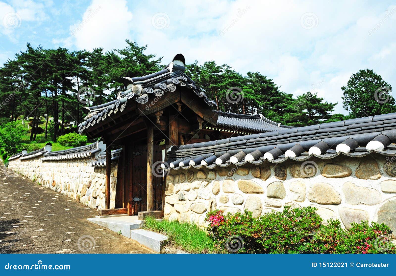 Korean Ancient Wall and Gate Stock Image - Image of eaves, culture ...
