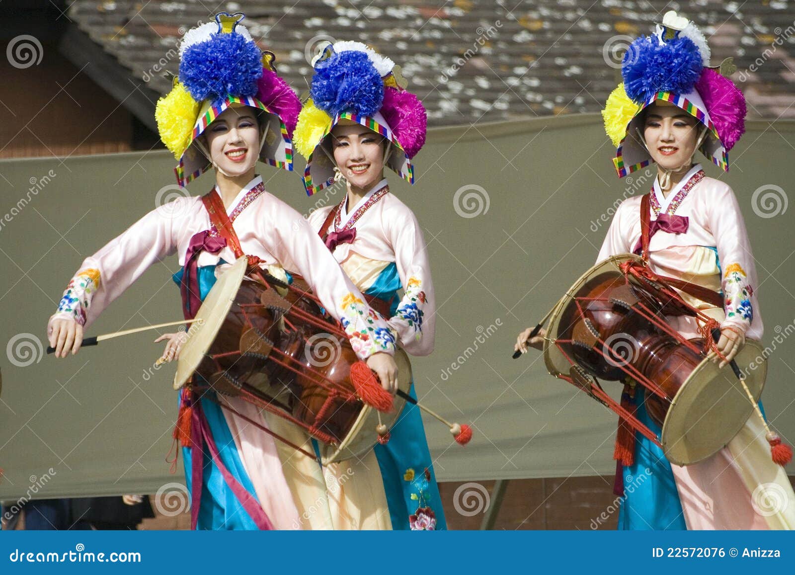 Korean Ethnic Dance Performance Editorial Photo - Image of ethnic ...