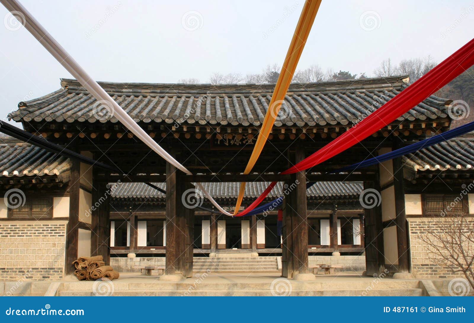 Korean temple stock image. Image of craftsmanship, building - 487161
