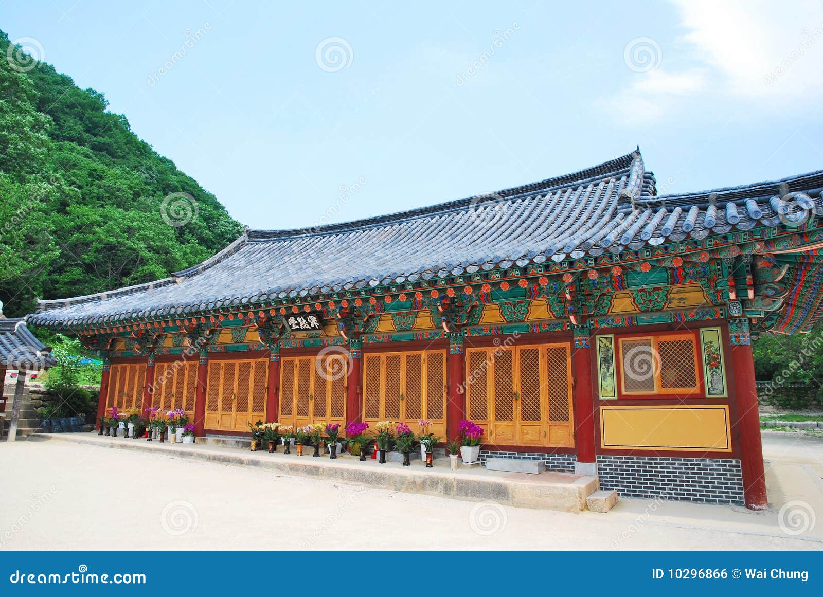 Korean temple architecture stock photo. Image of colorful - 10296866