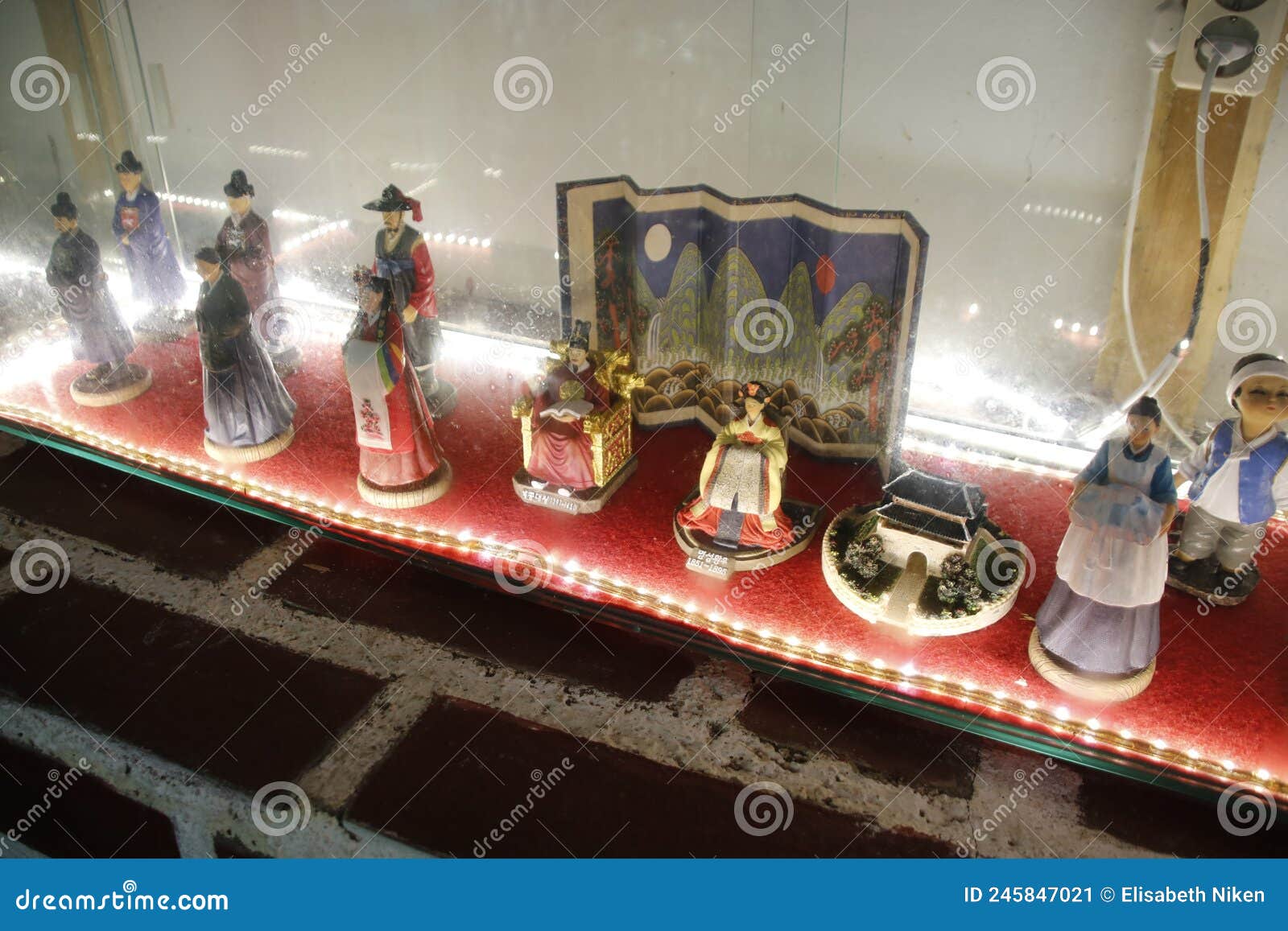 Korean Traditional Mini Statue Display Editorial Photo - Image of model ...