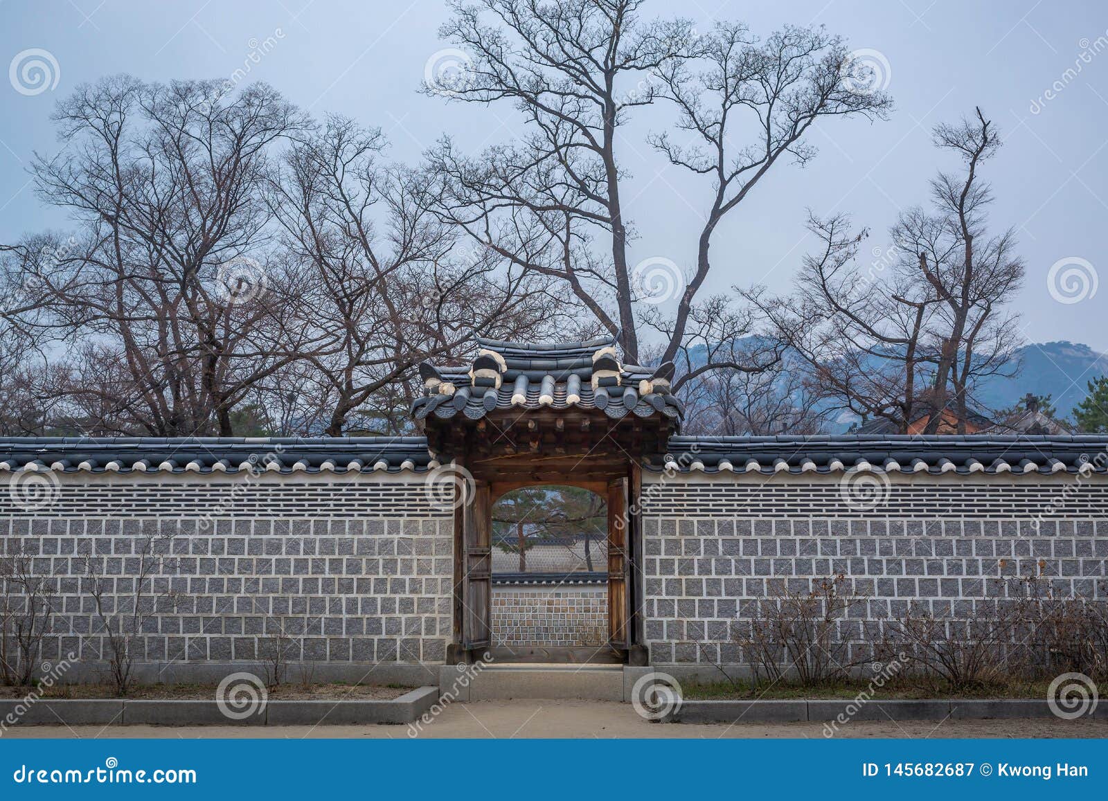 Korean Traditional Wall Structure Stock Image - Image of orient ...