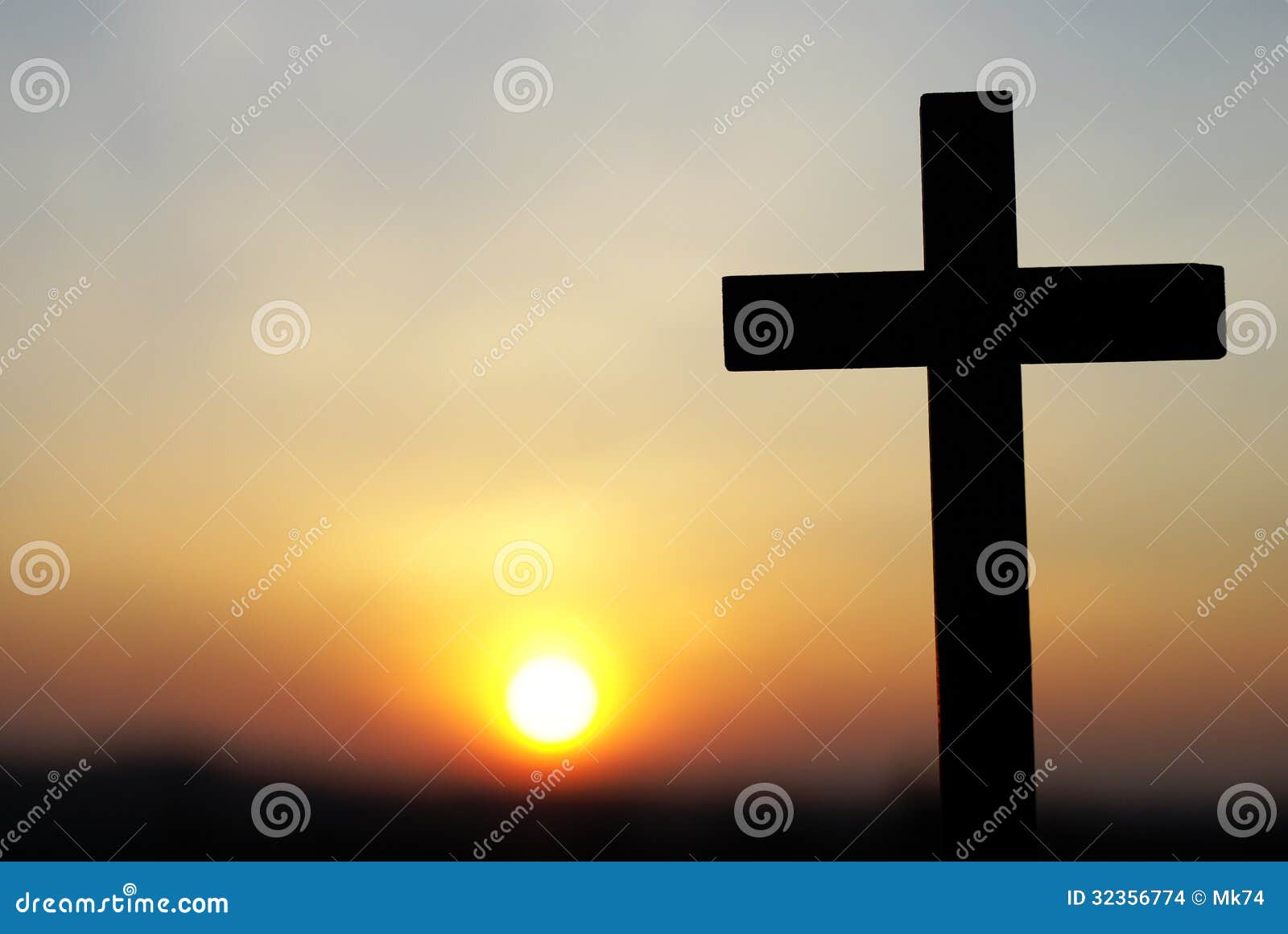 Kors arkivfoto. Bild av himmel, inget, solljus, symbol - 32356774