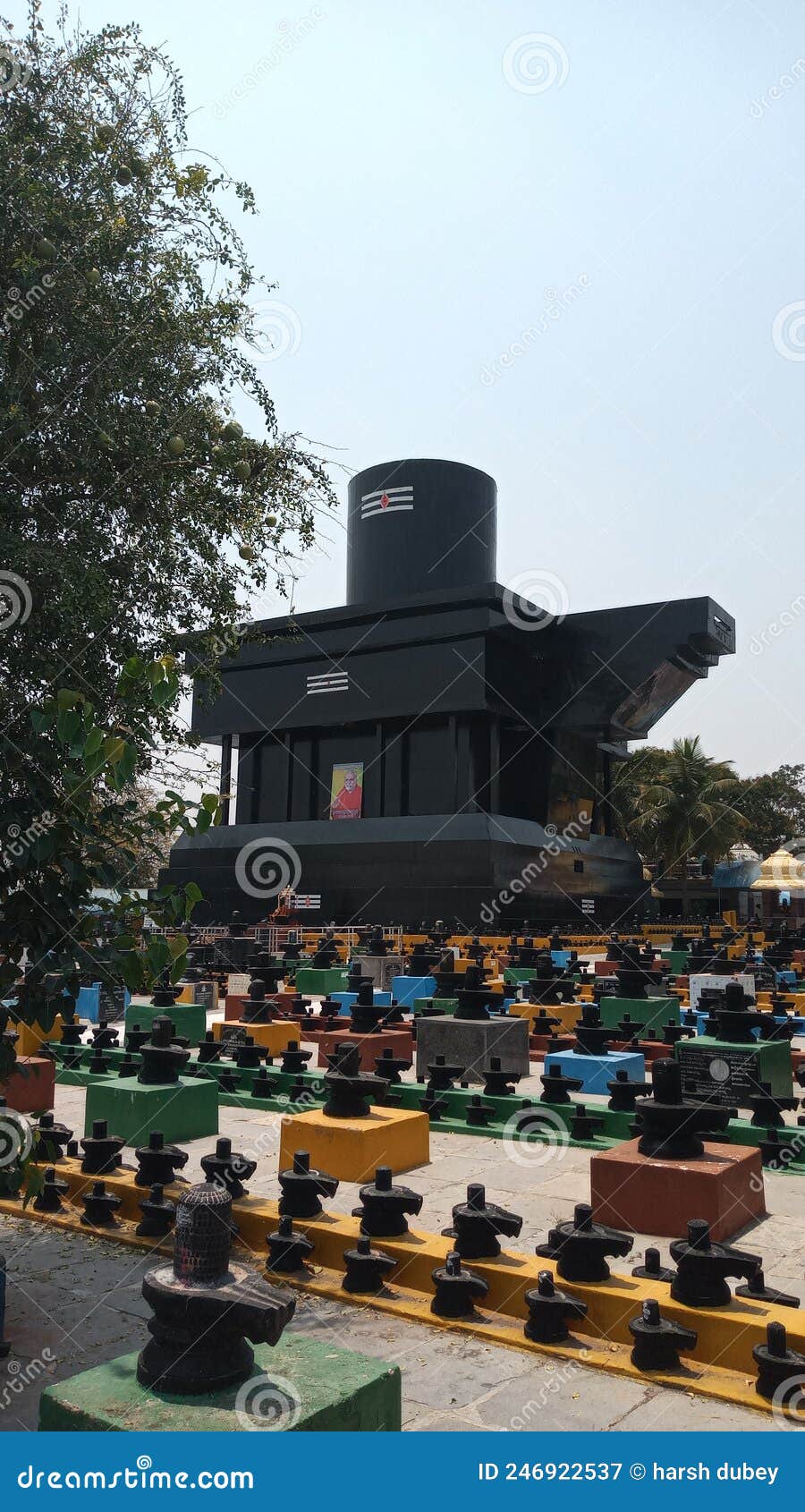 Kotilingeshwara Temple Is A Temple In The Village Of Kammasandra In ...