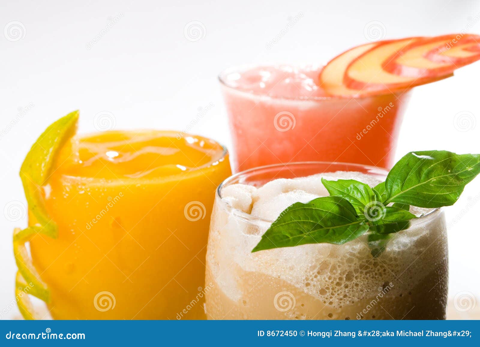 Koude dranken stock foto. Image of vlokken, uitgedrukt - 8672450