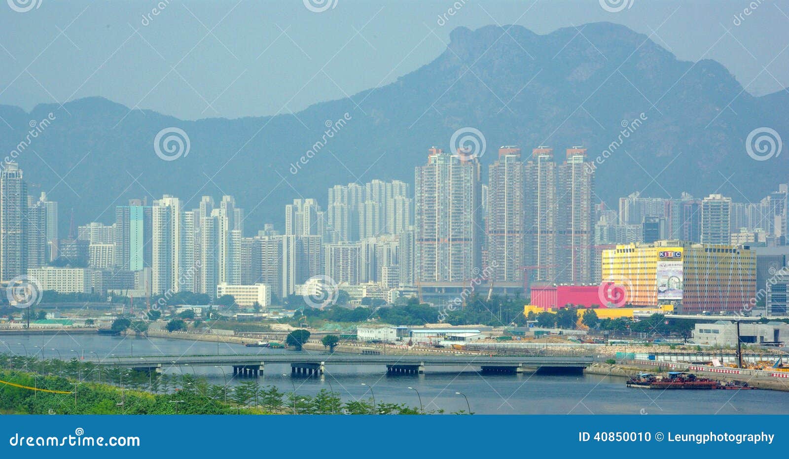Kowloon Bay Hong Kong editorial image. Image of blue - 40850010