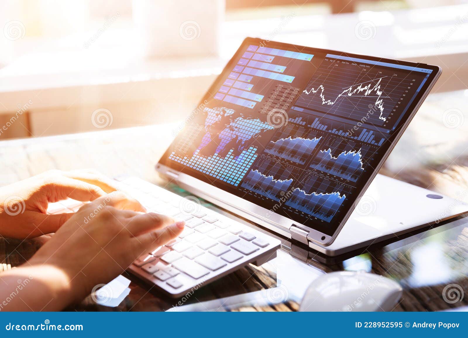 KPI Business Dashboard Chart Stock Image - Image of graph, analytics ...