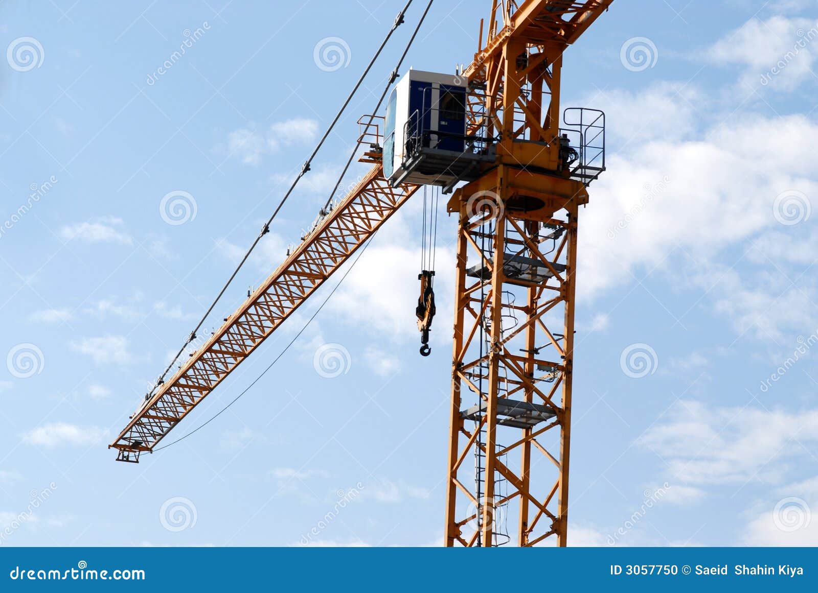 Kran arkivfoto. Bild av kabin, motvikt, arbete, uppförande - 3057750