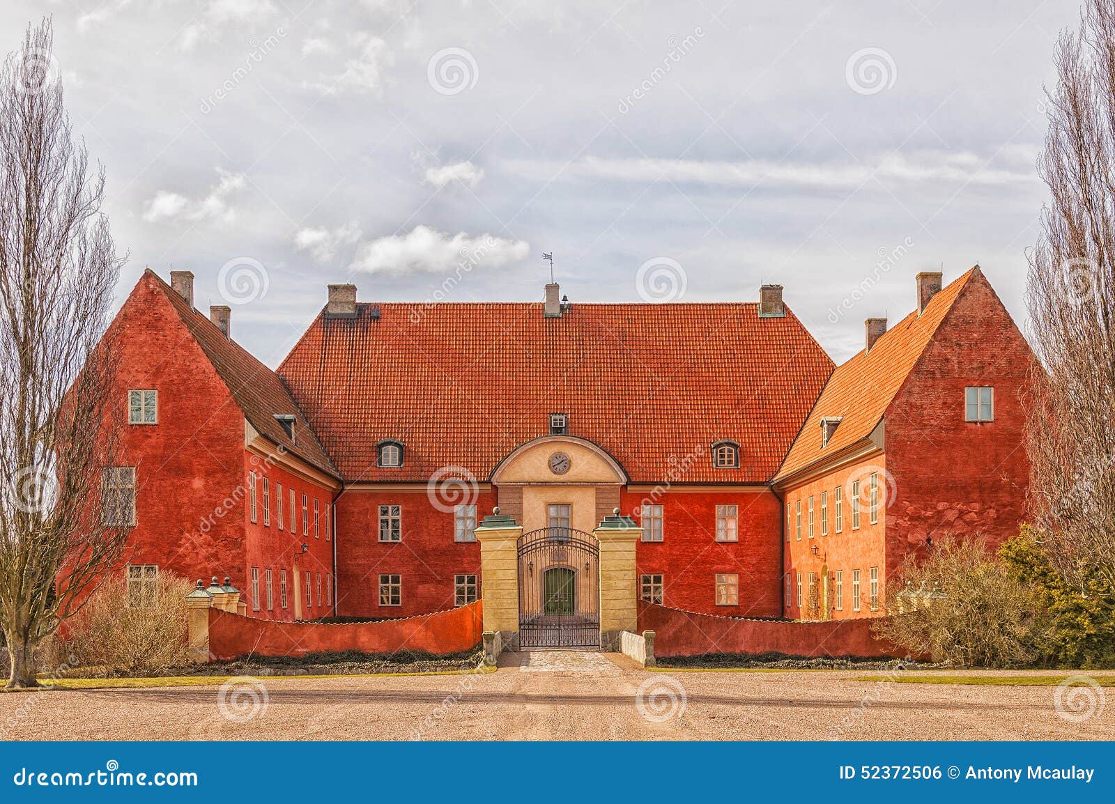 Krapperup Slott Front Facade Arkivfoto - Bild av gammalt, buske: 52372506