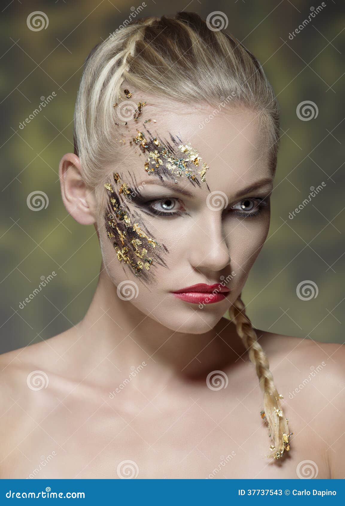 Kreatives Make-up Auf Weiblichem Antlitz Stockbild - Bild von frau ...