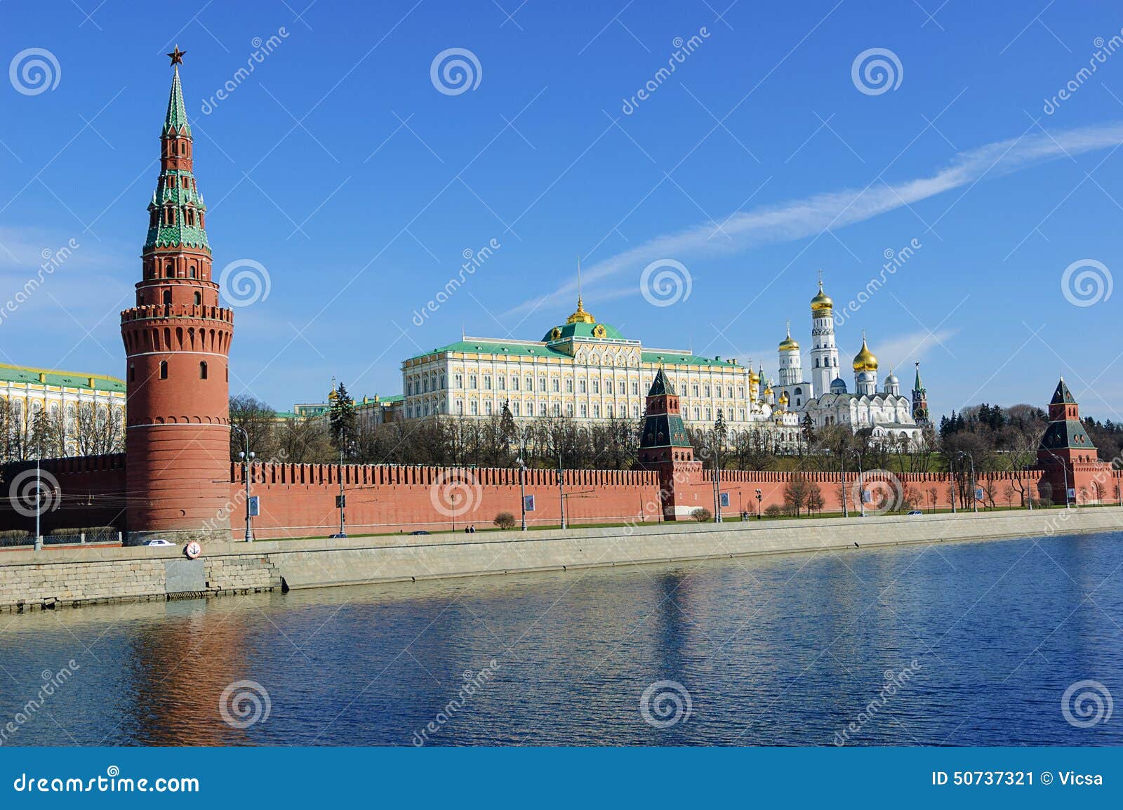 Kremlin De Moscovo E Rio De Moskva Imagem de Stock - Imagem de museu ...