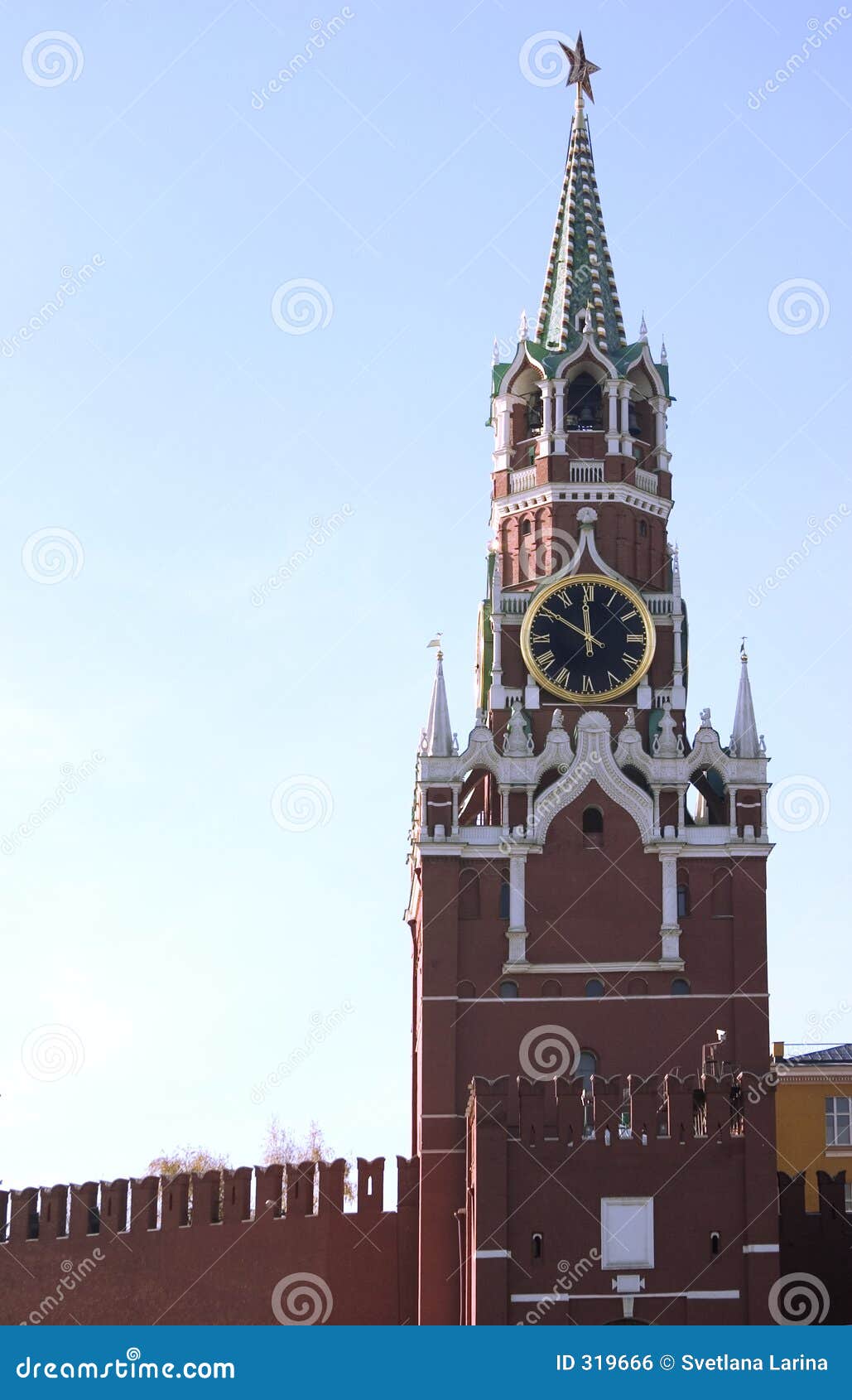 Kremlin Moscow clock tower stock photo. Image of russia - 319666