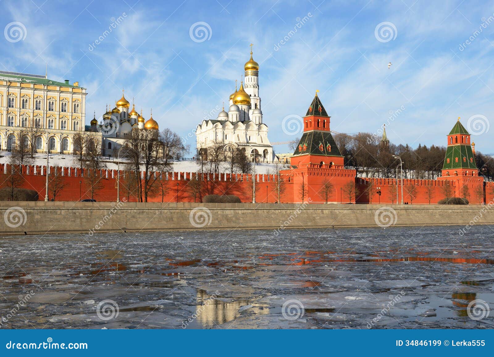 Kremlin and Moscow River in Early Spring Stock Image - Image of ...