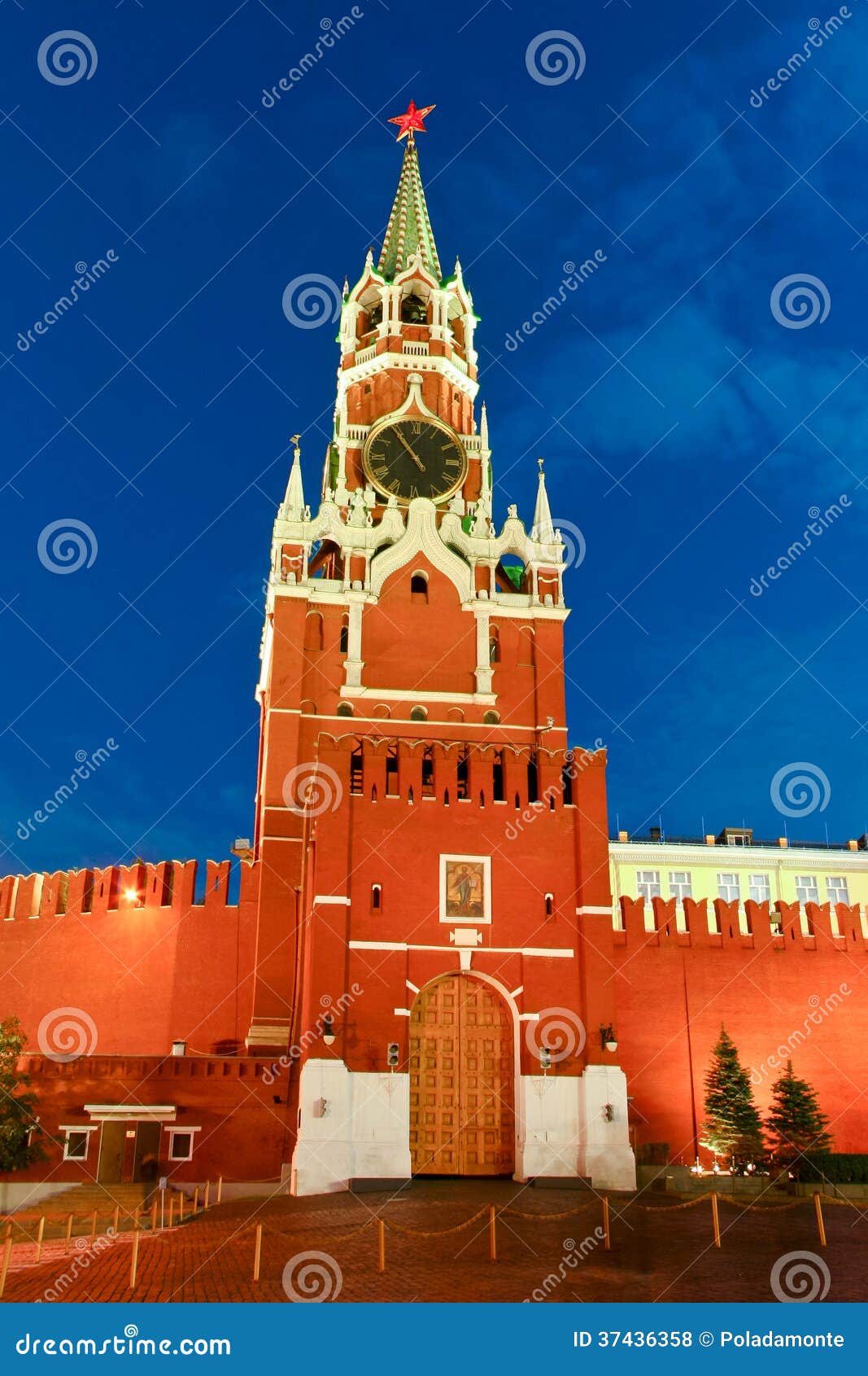 The Kremlin in Red Square, Moscow, Russia Stock Photo - Image of ...