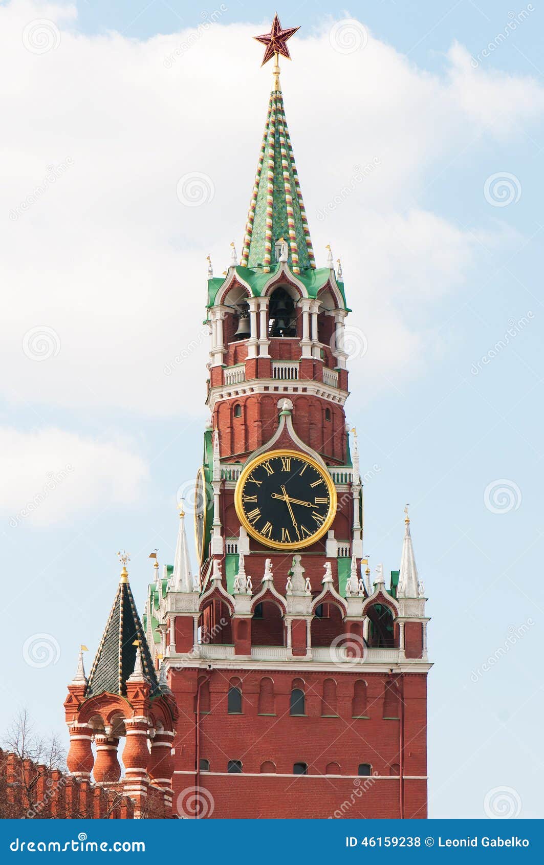 Kremlin s Clock Tower stock photo. Image of construction - 46159238