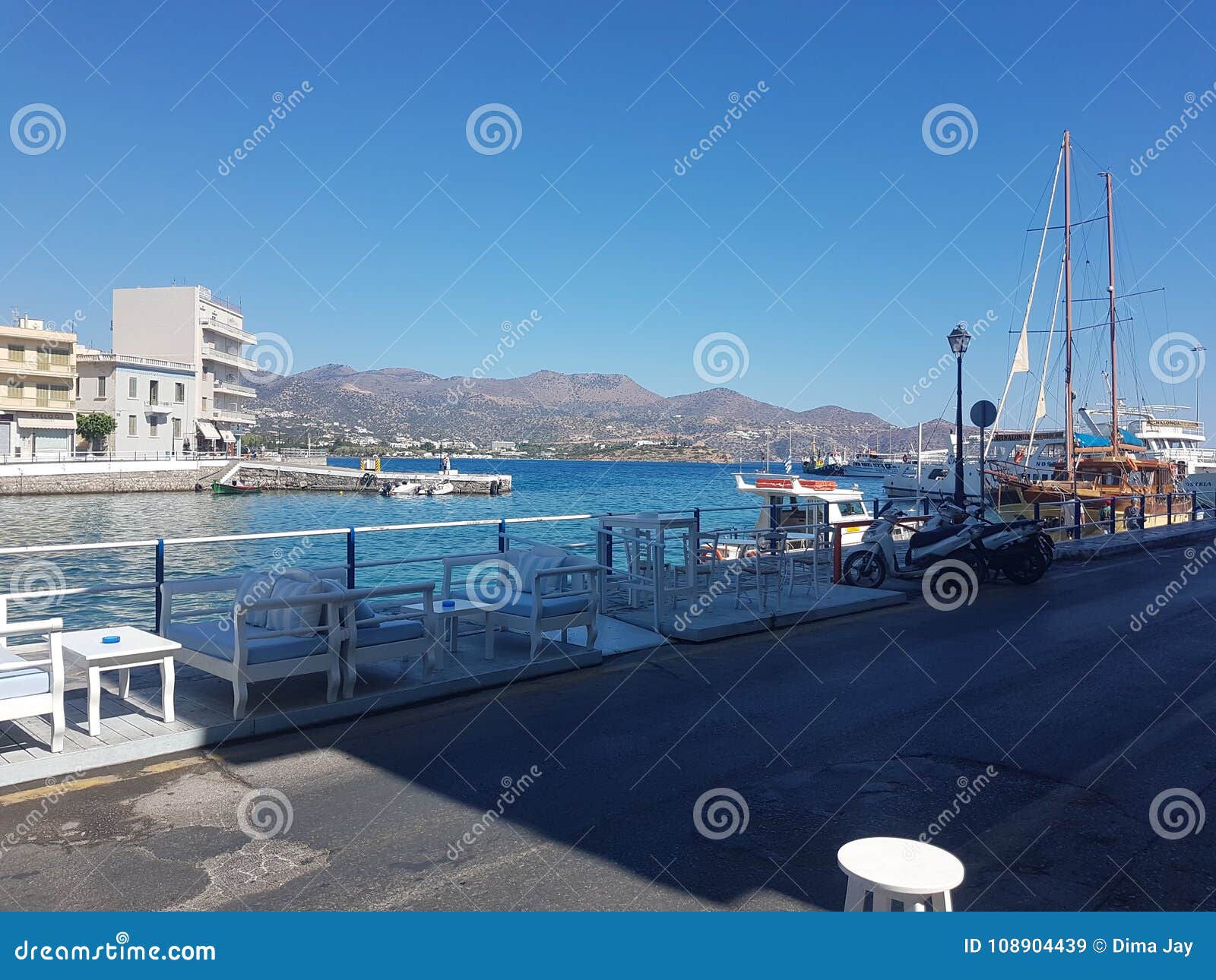 Krete editorial stock image. Image of holiday, city - 108904439