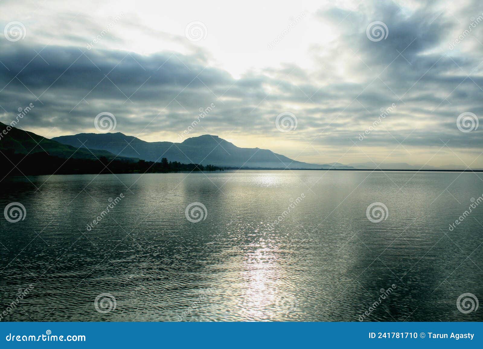 Krishna River in Maharashtra Stock Photo - Image of water, horizon ...