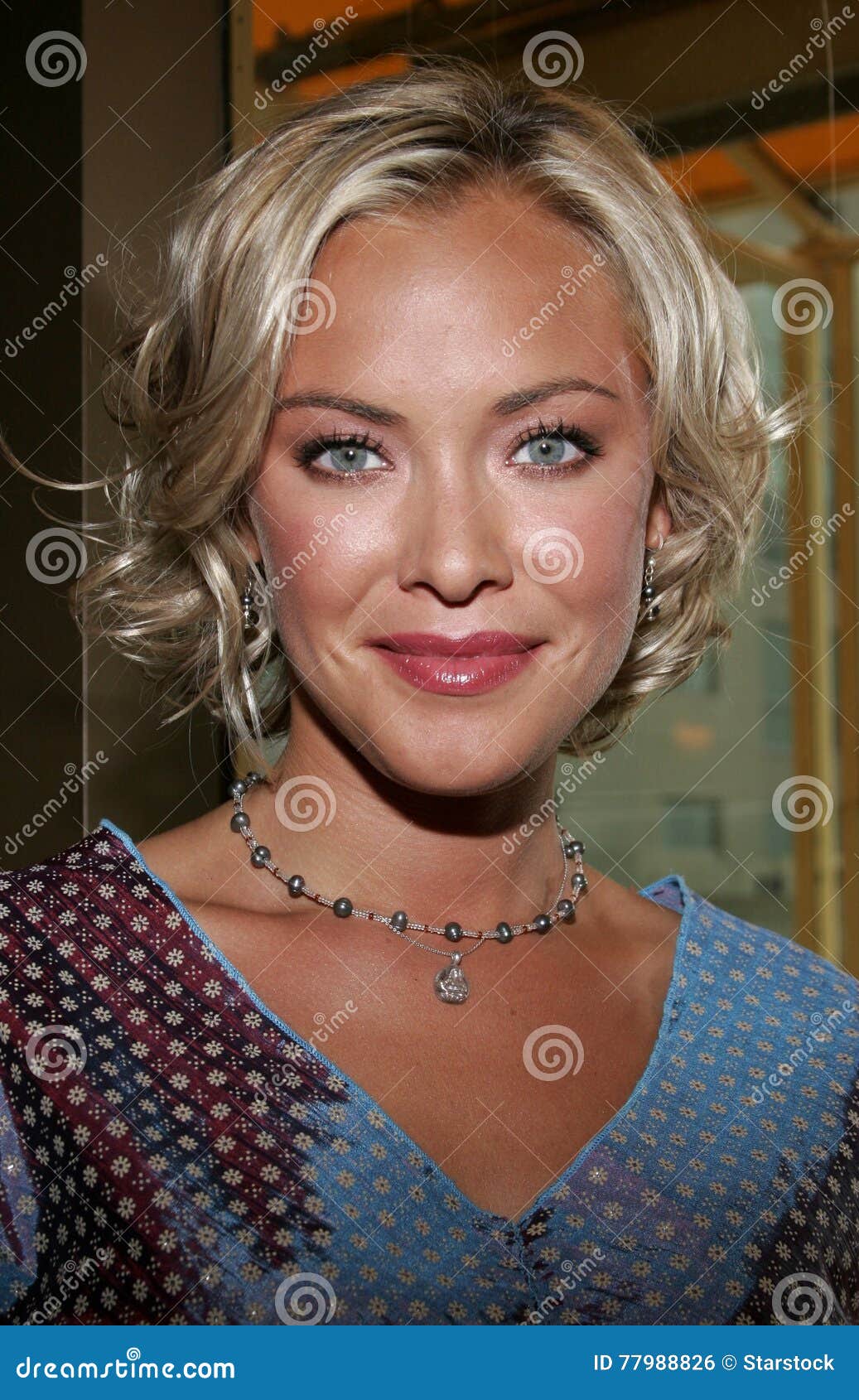 Kristanna loken 编辑类照片. 图片 包括有 主任, 活动, 礼服, 梦想, 影片, 照片 - 77988826