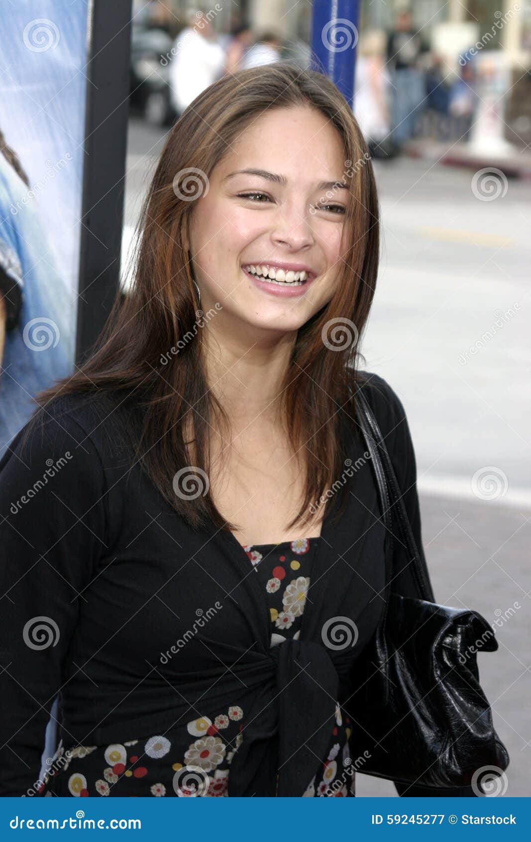 Kristin Kreuk fotografía editorial. Imagen de celebridad - 59245277