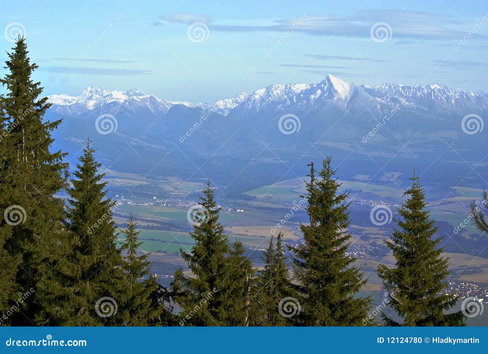 Krivan пик стоковое фото. изображение насчитывающей бобра - 12124780