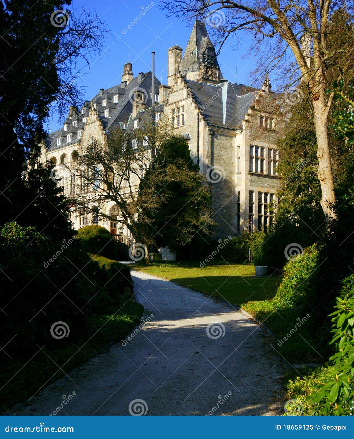 Kronberg Palace stock image. Image of park, emperor, golfing - 18659125