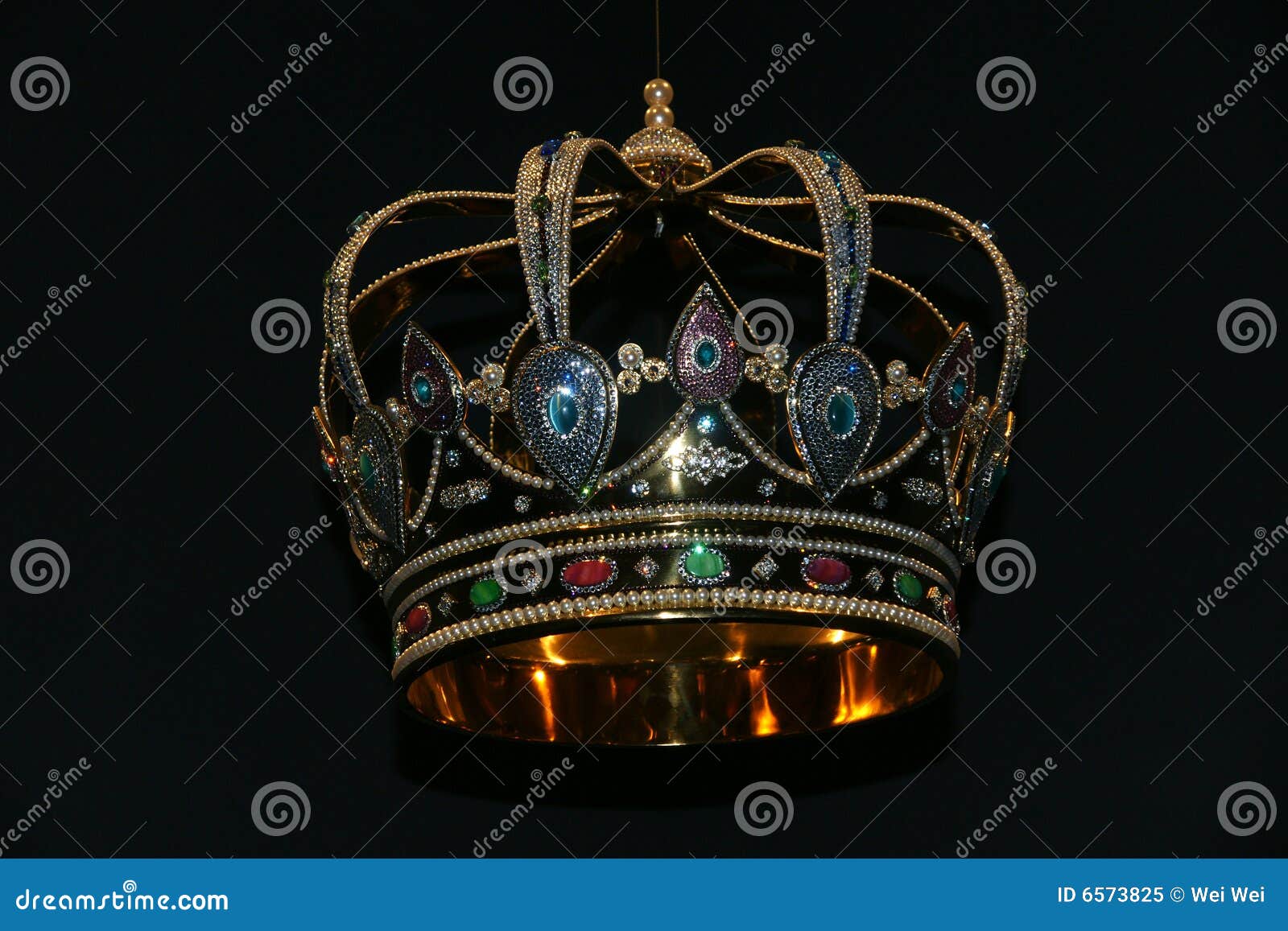 Krone stockbild. Bild von juwel, kategorie, kunst, person - 6573825