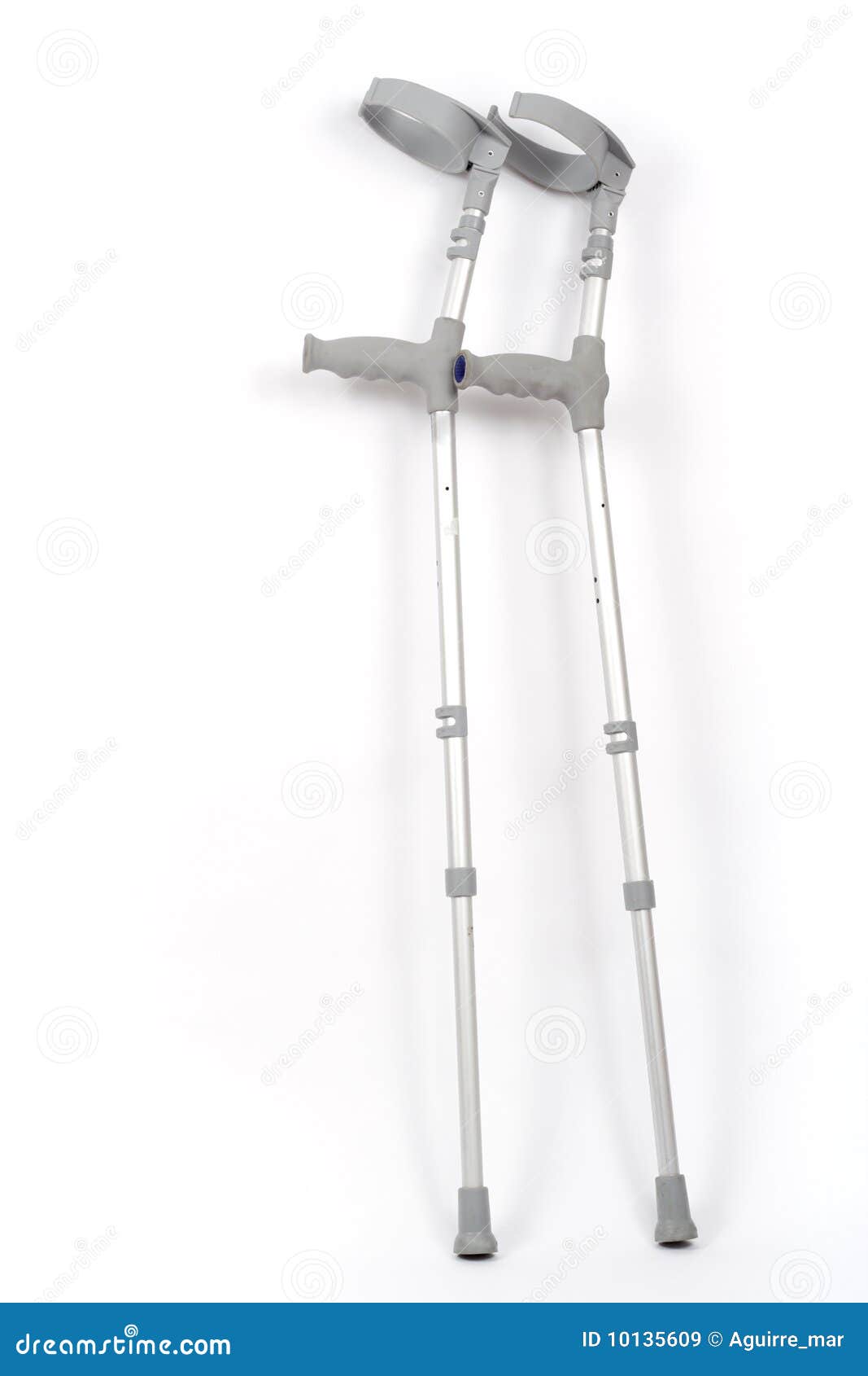 Kryckor fotografering för bildbyråer. Bild av rehabilitering - 10135609