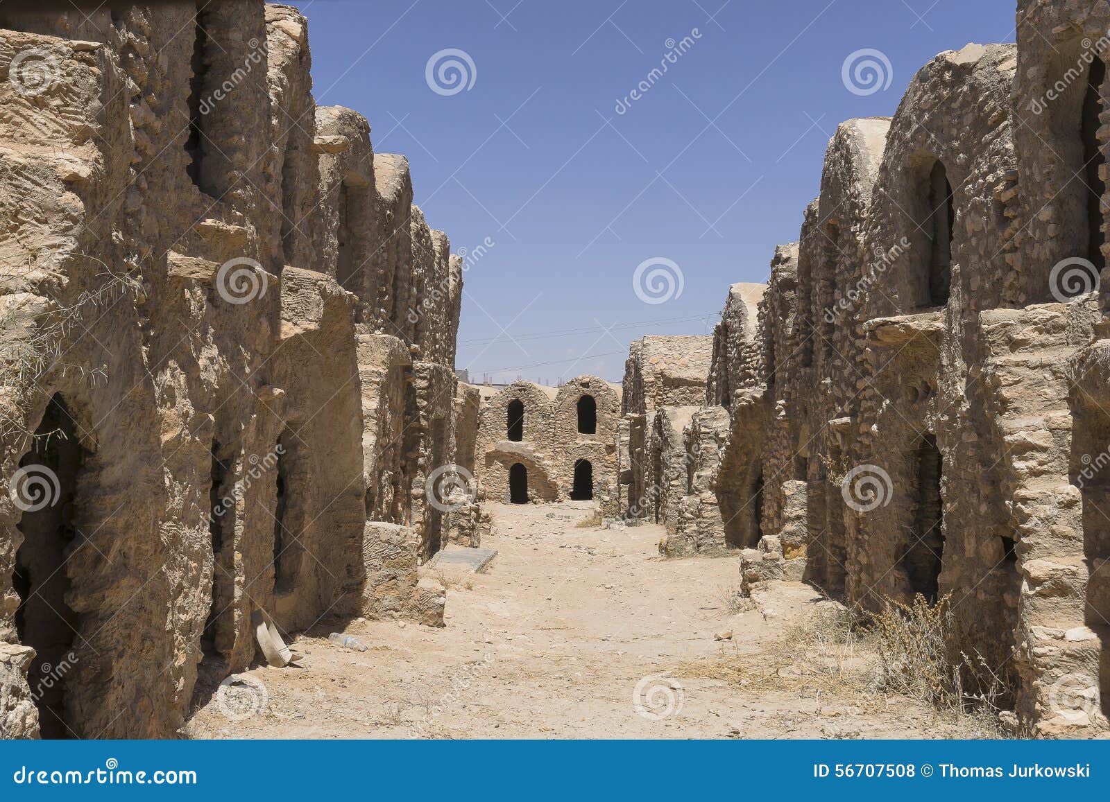 Ksar Hadada stock foto. Image of toeristen, tunesisch - 56707508
