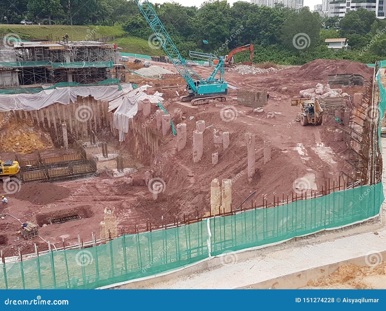 Building Basement Under Construction Using the Open Cut Method ...