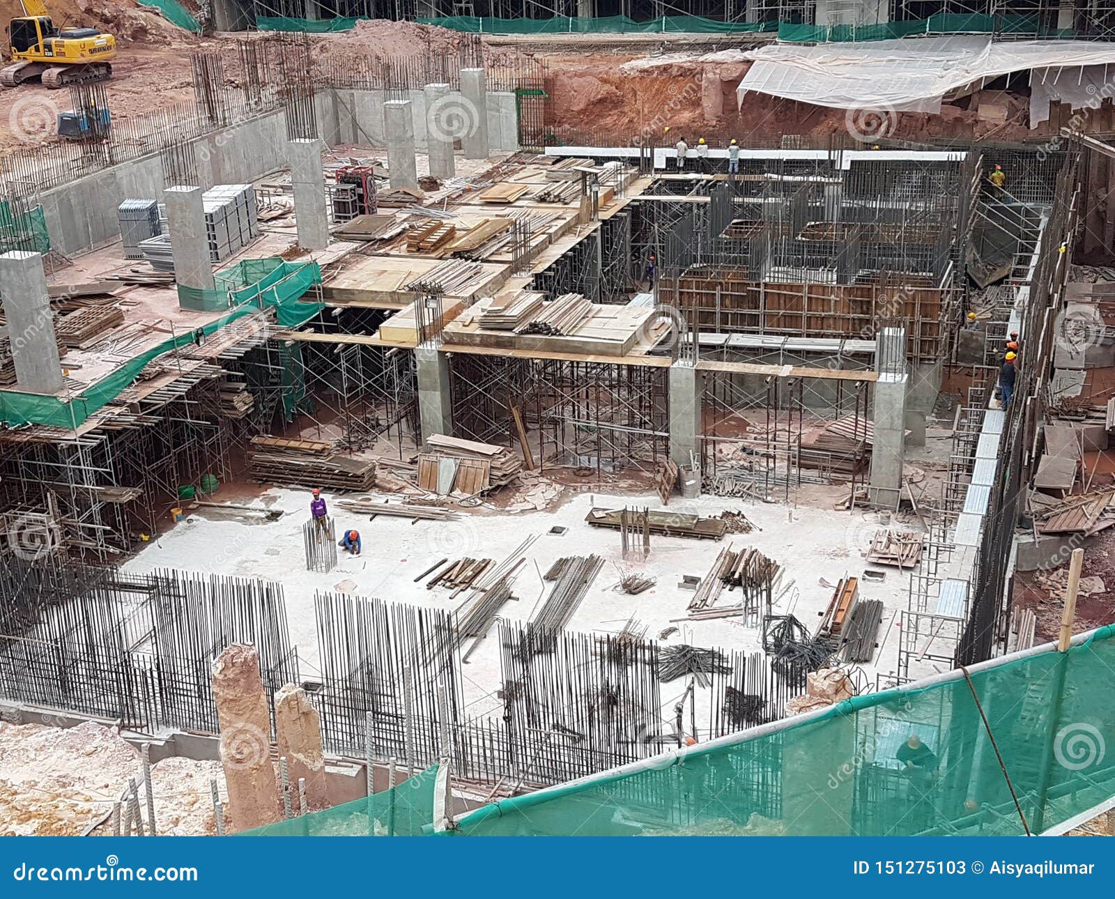 Building Basement Under Construction Using the Open Cut Method ...