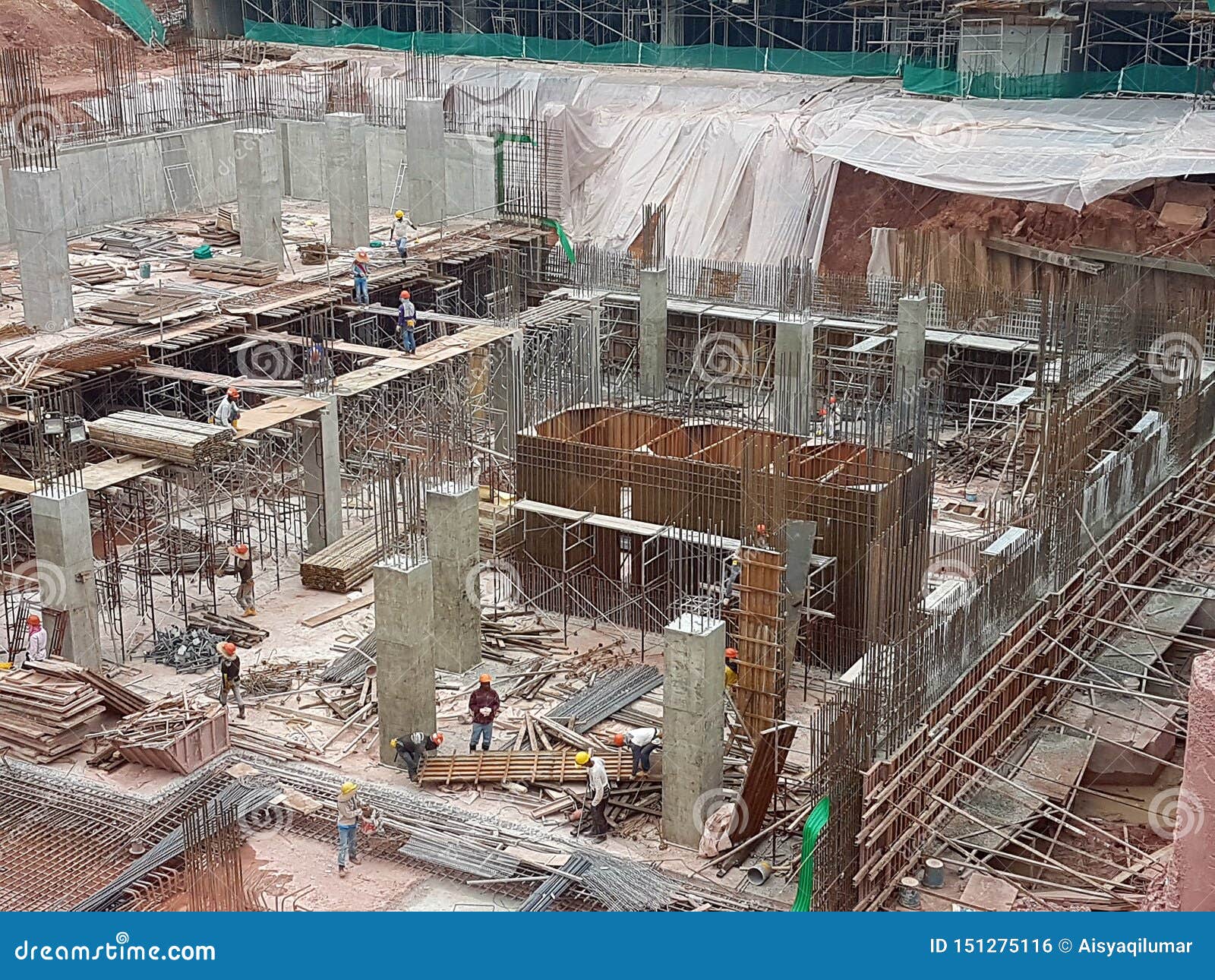 Building Basement Under Construction Using the Open Cut Method ...