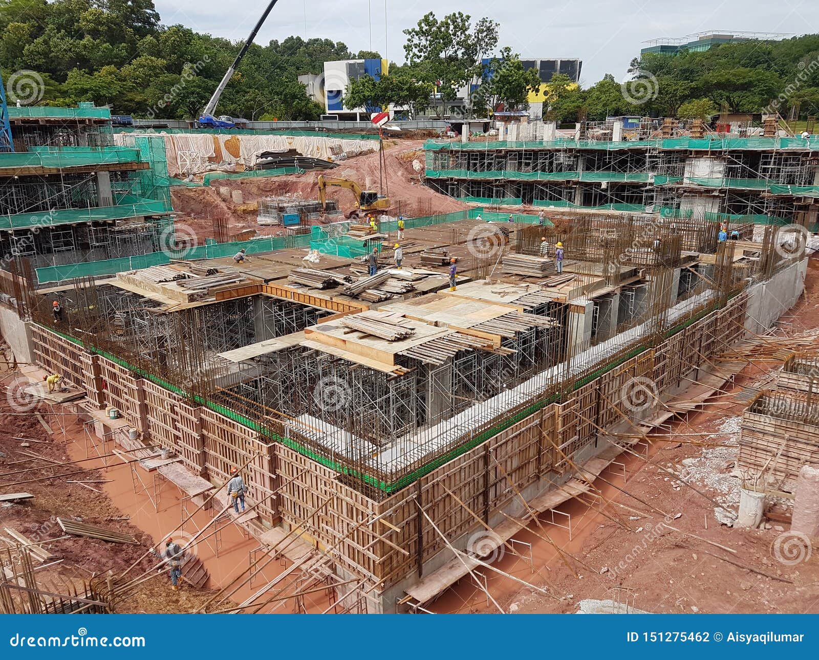 Building Basement Under Construction Using the Open Cut Method ...