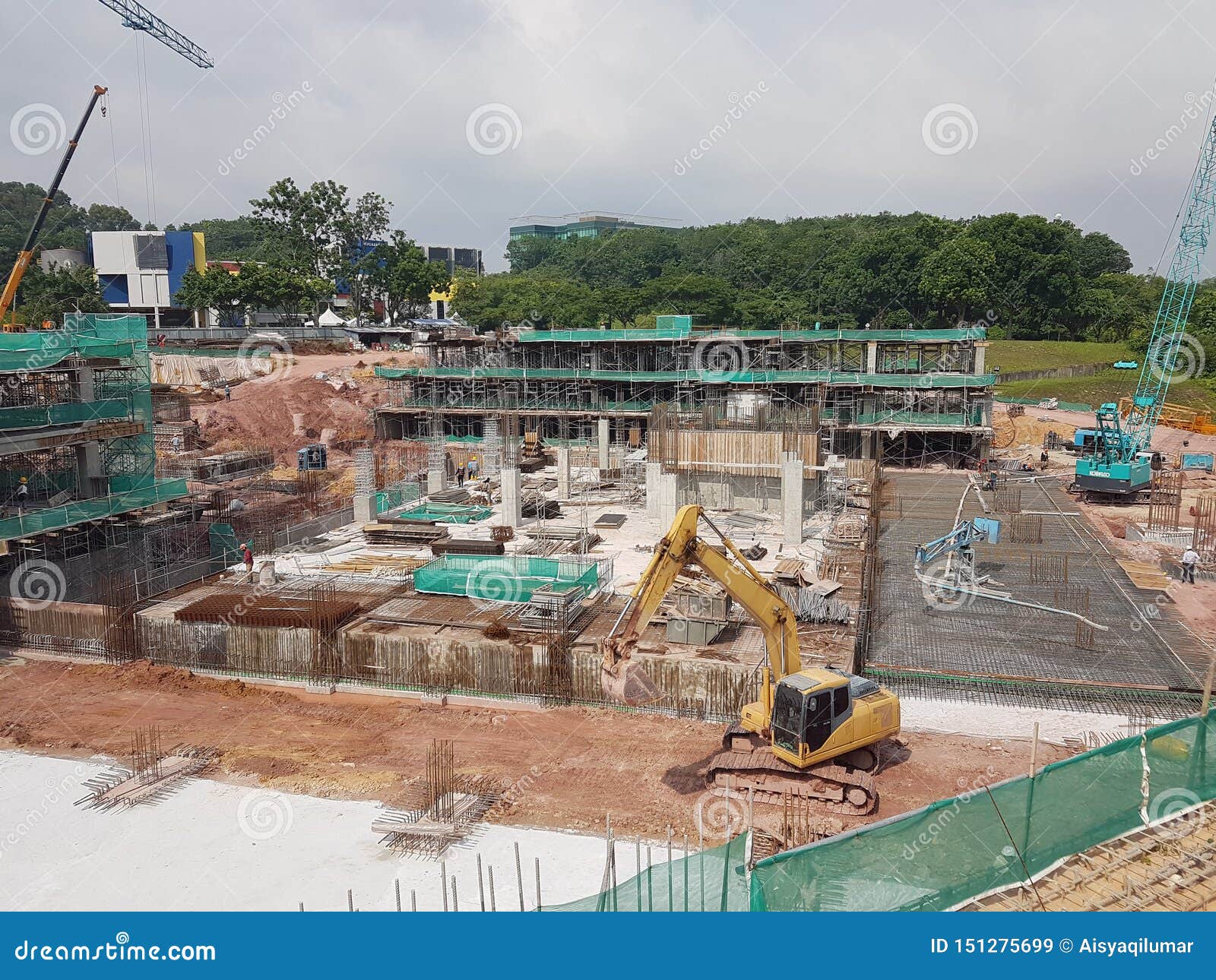 Building Basement Under Construction Using the Open Cut Method ...