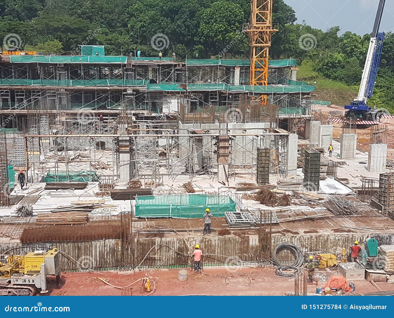 Building Basement Under Construction Using the Open Cut Method ...