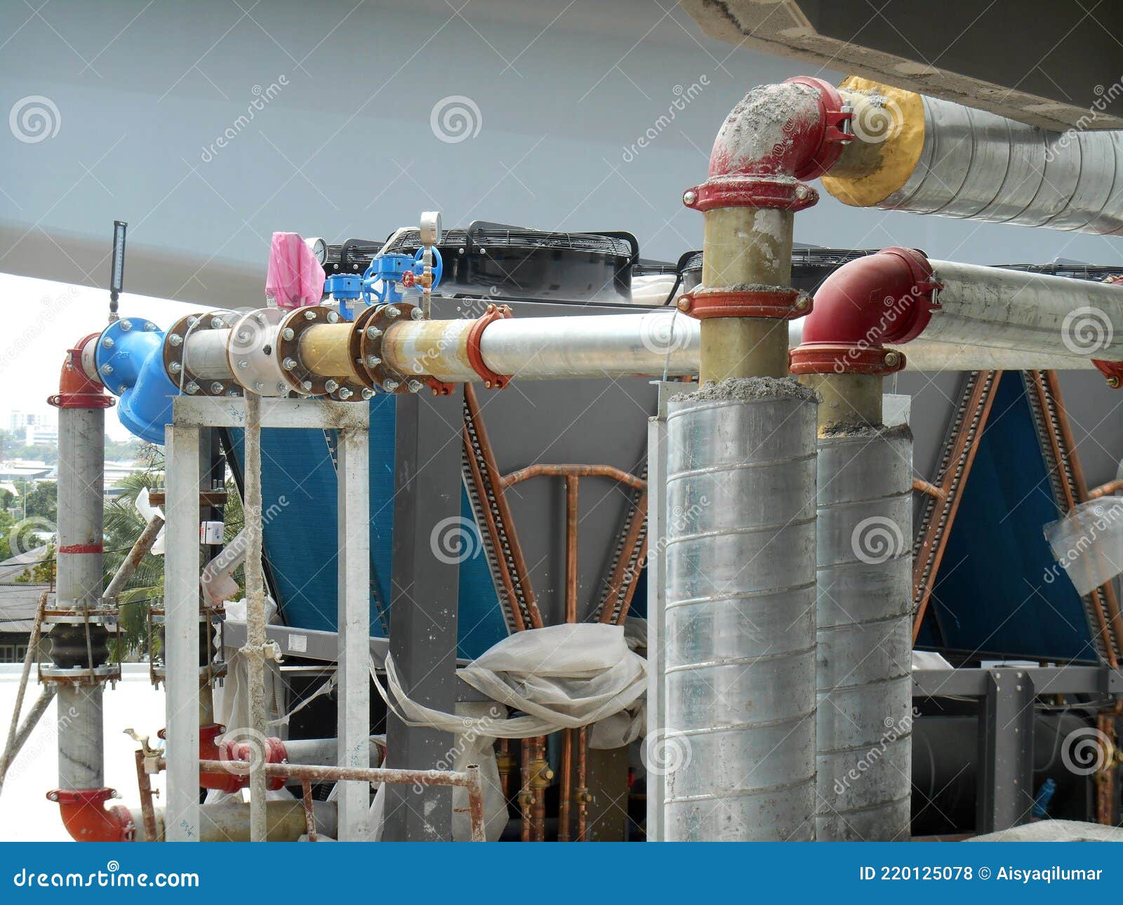 Air-condition Supply and Return Chiller Pipe Installation Work ...