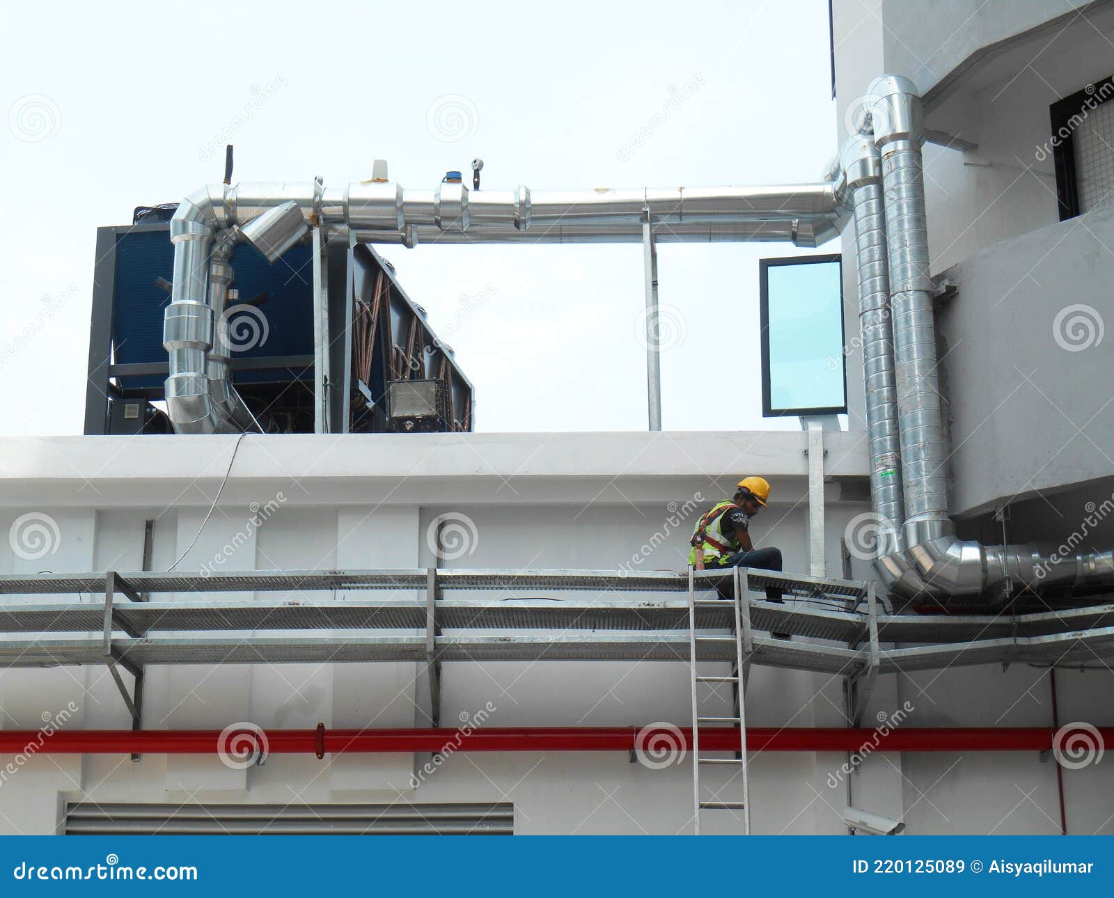 Air-condition Supply and Return Chiller Pipe Installation Work ...